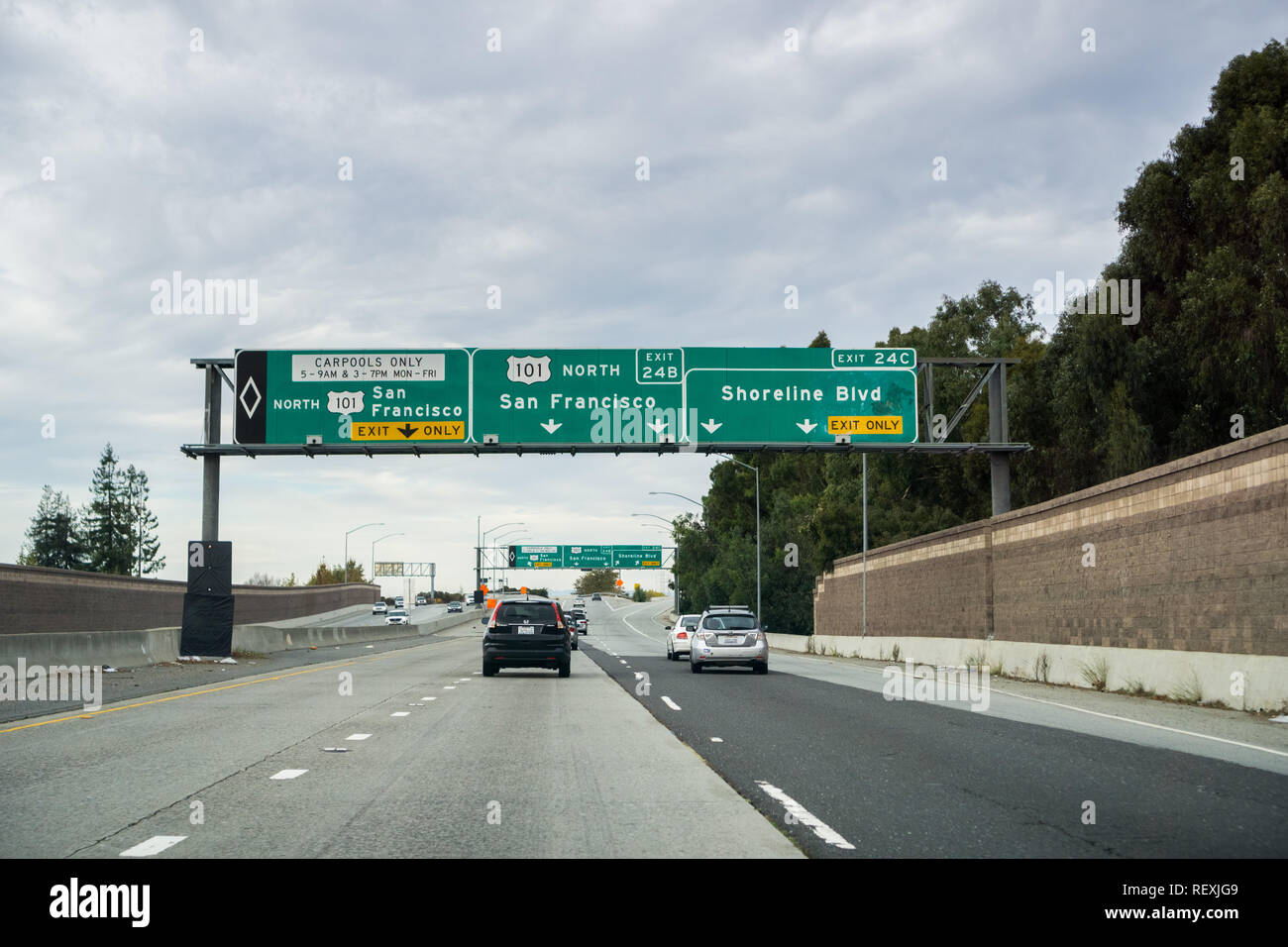 101 freeway sign hi-res stock photography and images - Alamy