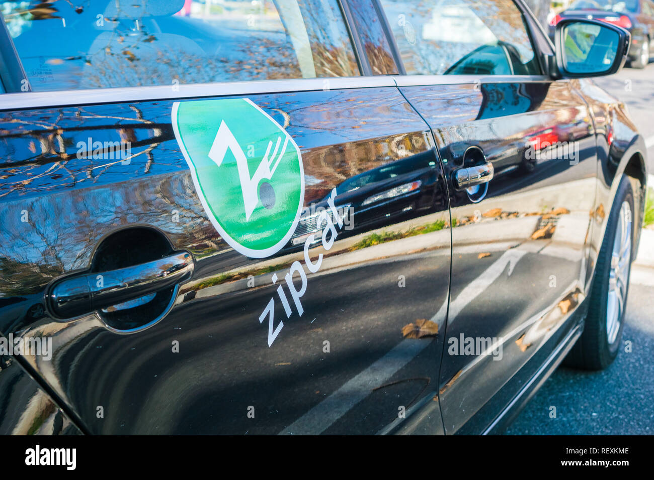 Service vehicles only sign hi-res stock photography and images - Alamy