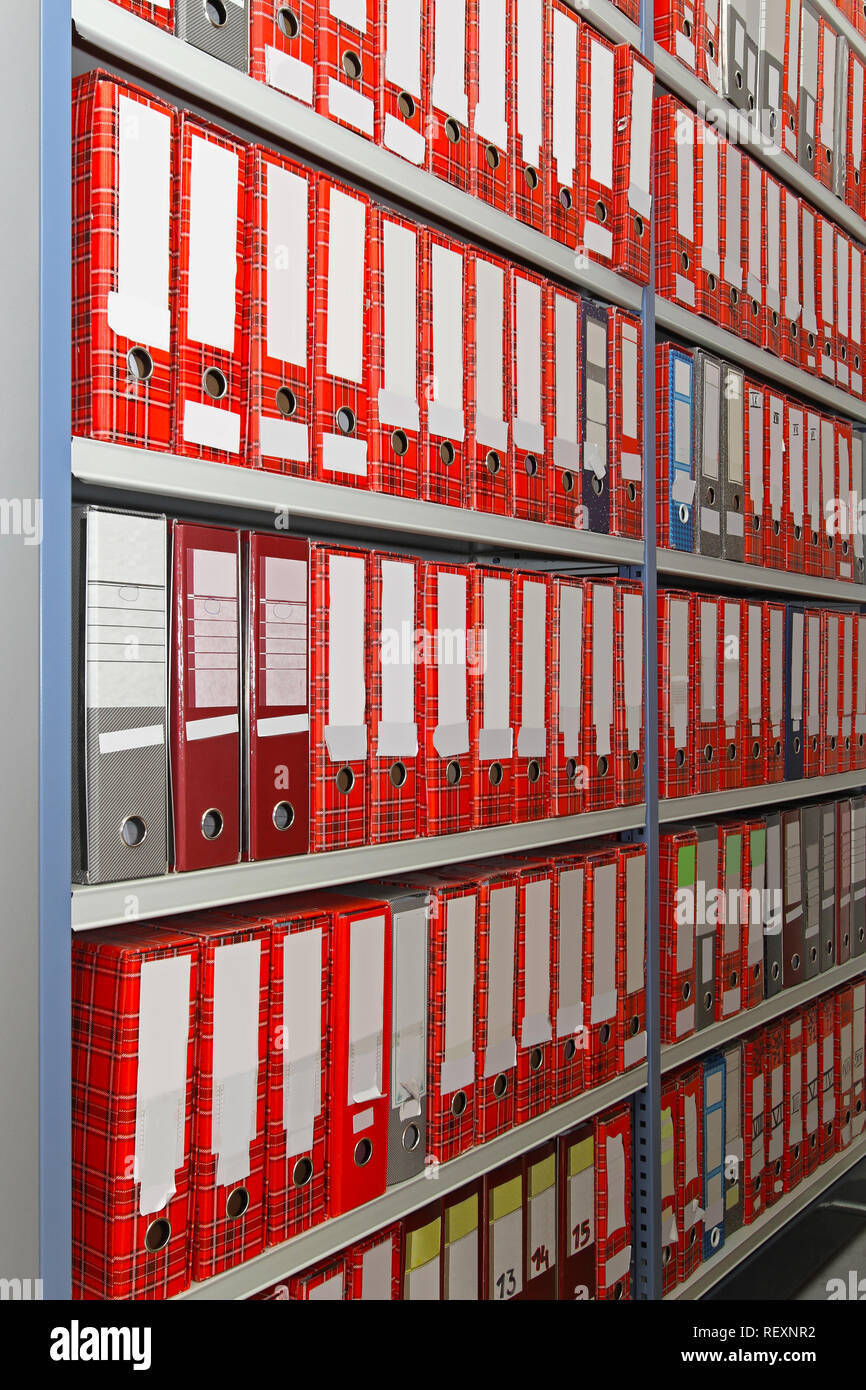 Binders shelf office hi-res stock photography and images - Alamy