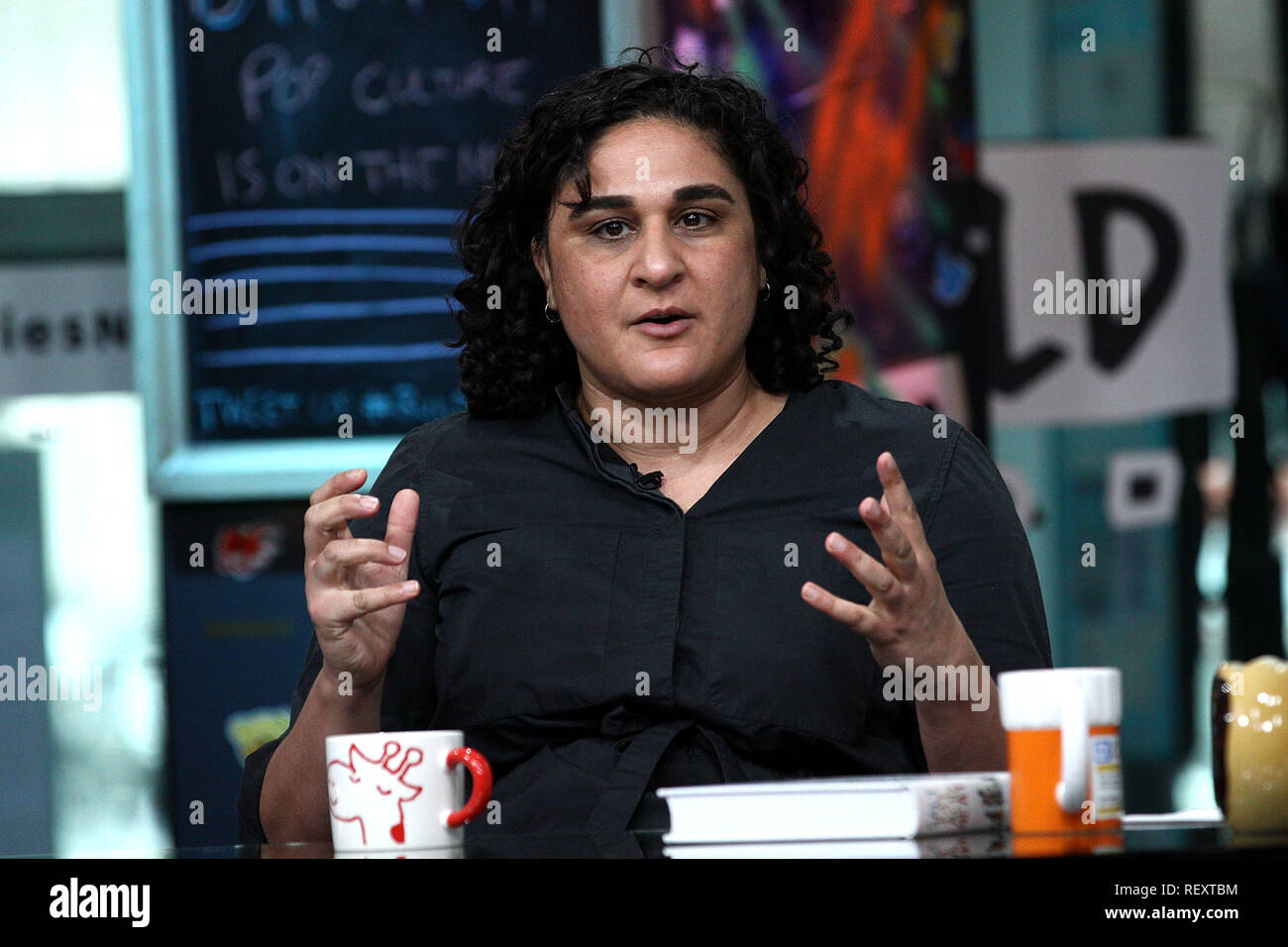 Samin nosrat hi-res stock photography and images - Alamy