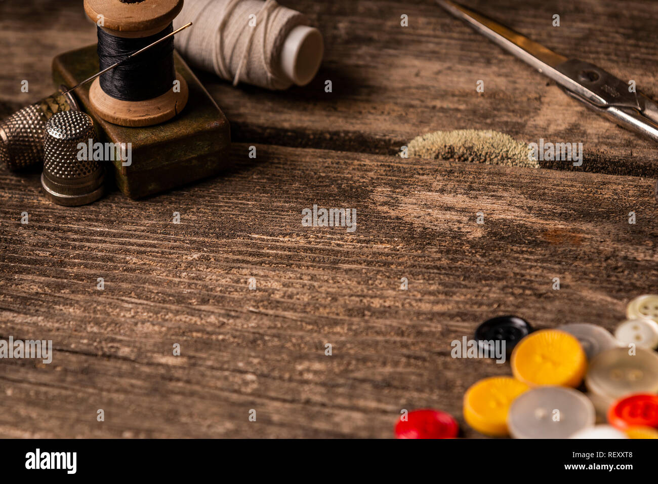 Black and white thread buttons hi-res stock photography and images - Alamy