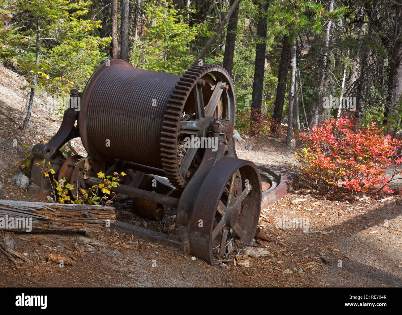 Winch cable puller hi-res stock photography and images - Alamy