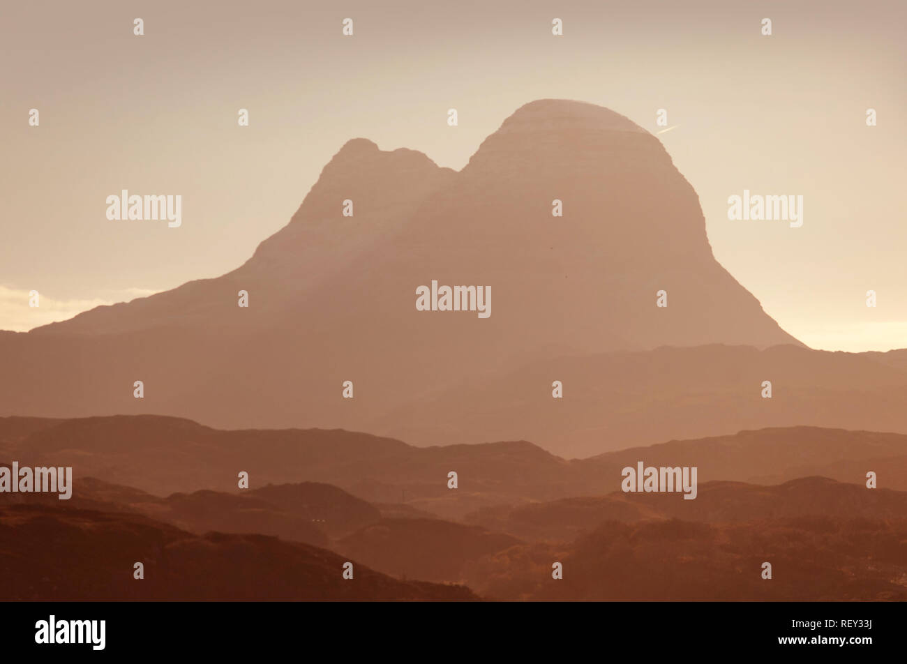 Suilven seen from the B869,Assynt, Scottish Highlands Stock Photo - Alamy