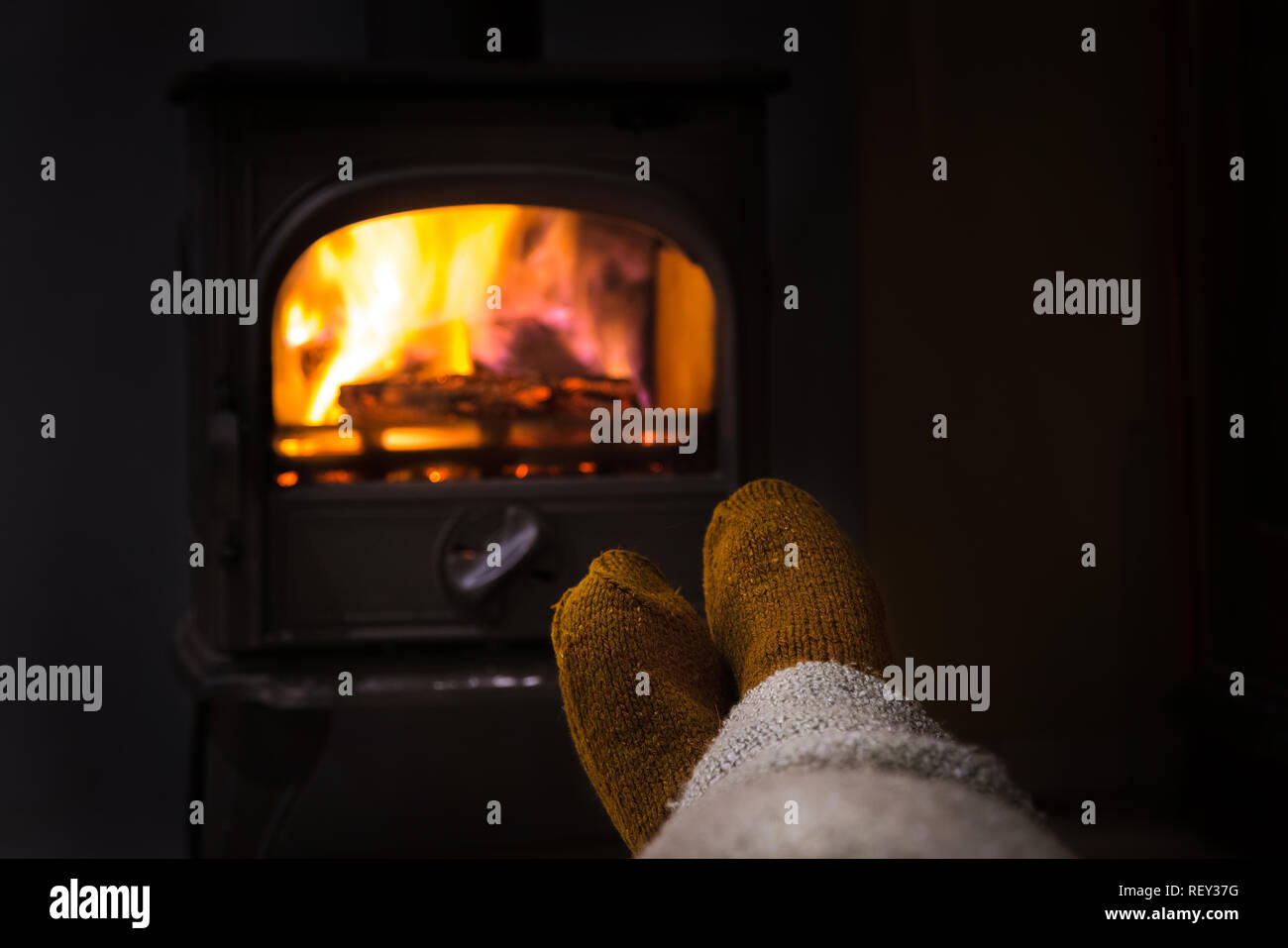 Log fire feet hi-res stock photography and images - Alamy