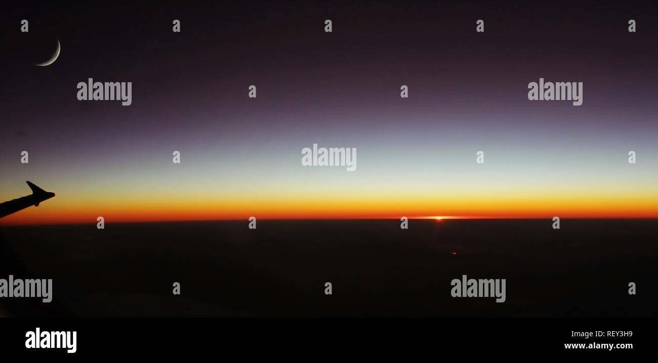 Moon rise australia hi-res stock photography and images - Alamy