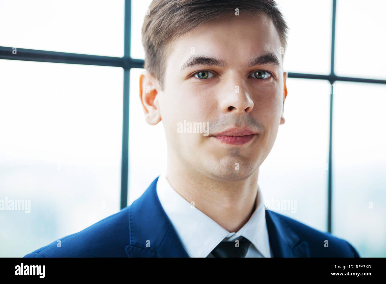 Handsome businessperson hi-res stock photography and images - Alamy