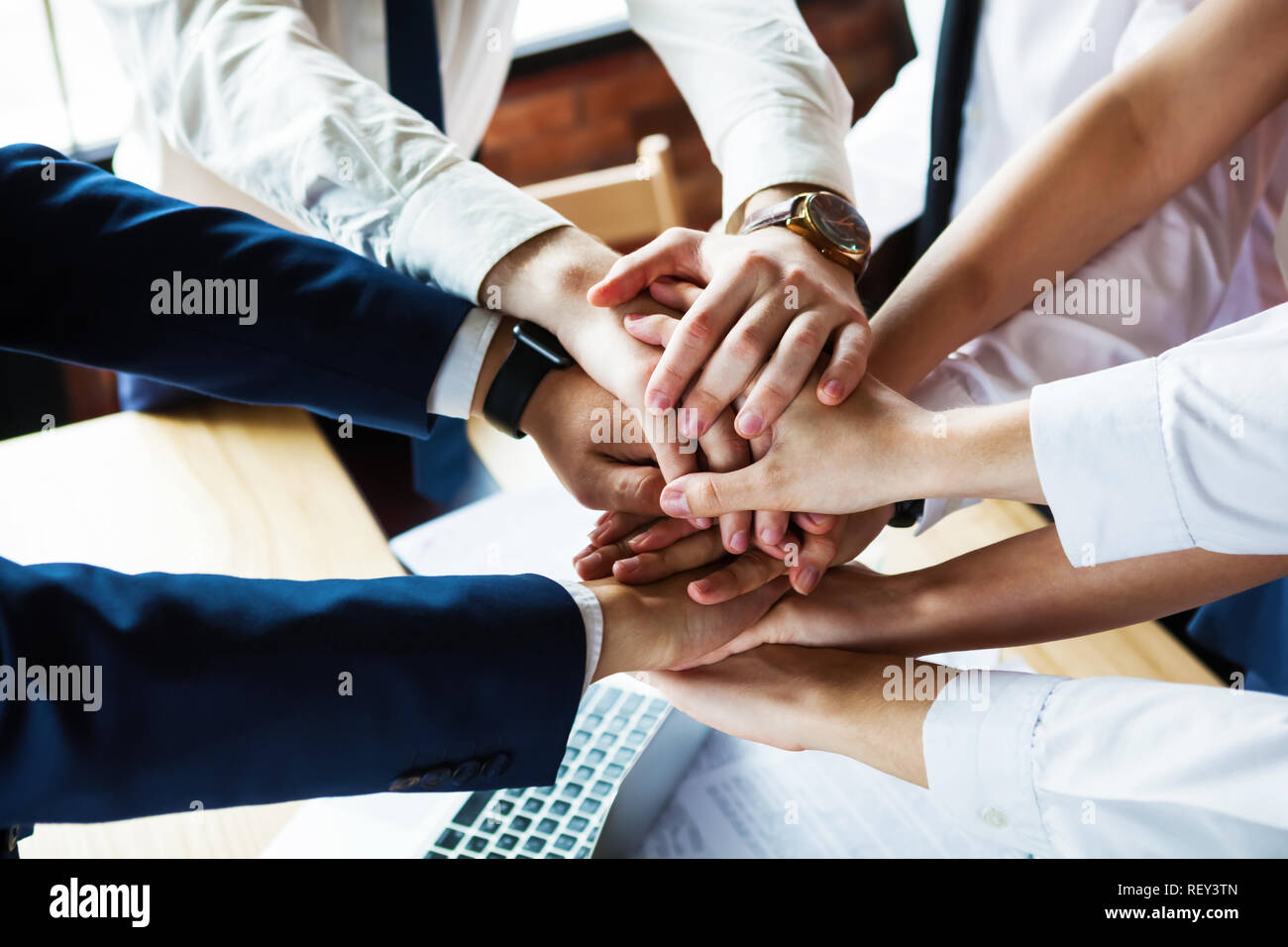 Workforce businesspeople hi-res stock photography and images - Alamy