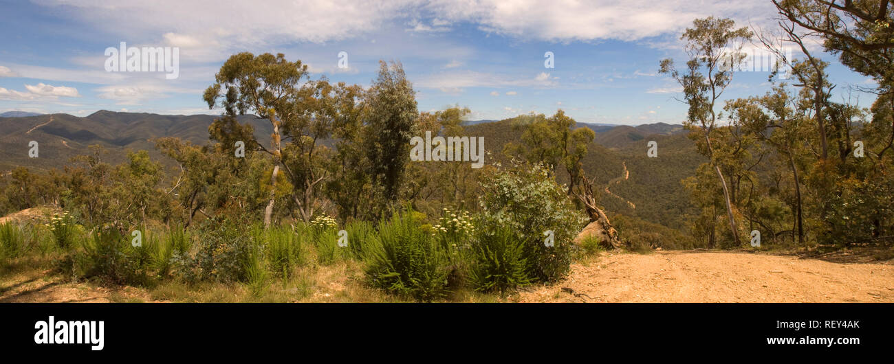 Four wheel drive alpine national park hi-res stock photography and ...