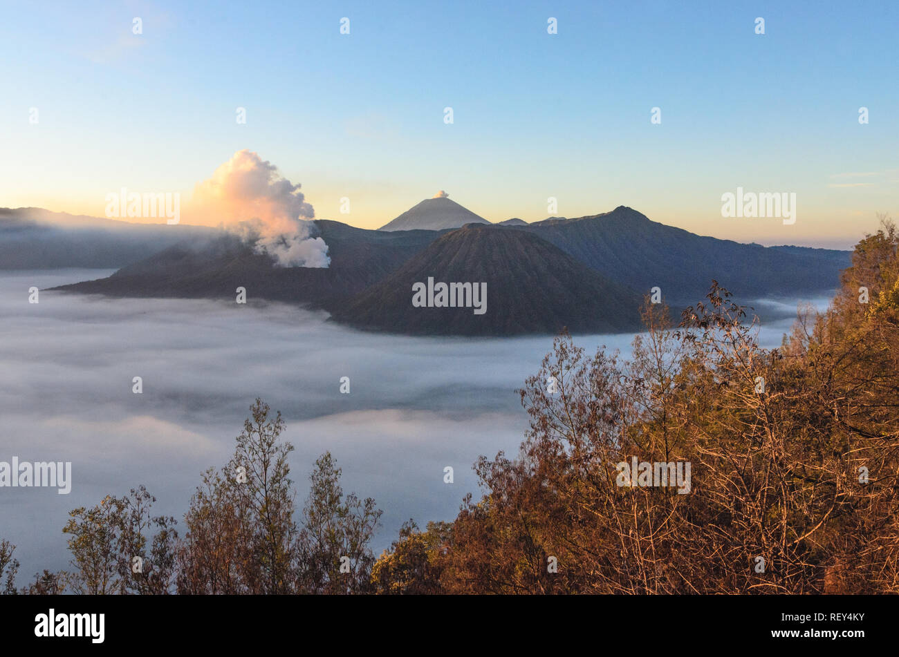 Java mountain hi-res stock photography and images - Alamy