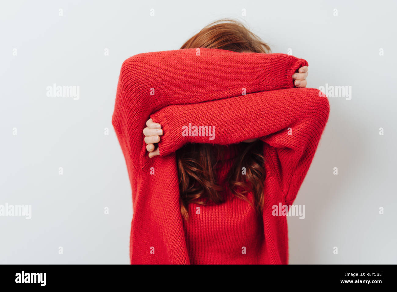 Red outfit hi-res stock photography and images - Alamy