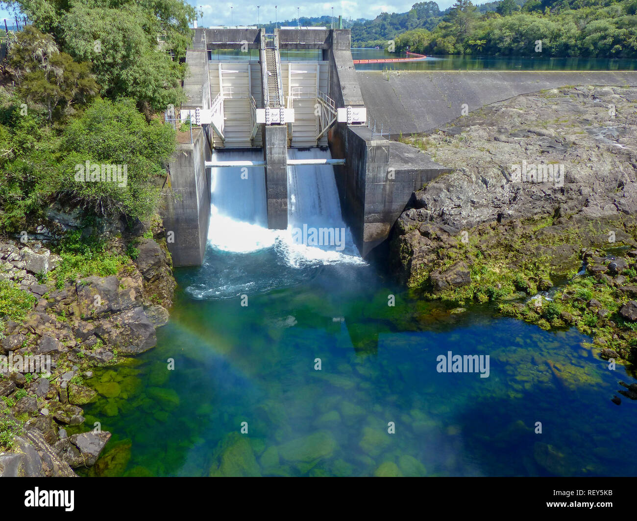 Dam overflow sluice gates open hi-res stock photography and images - Alamy