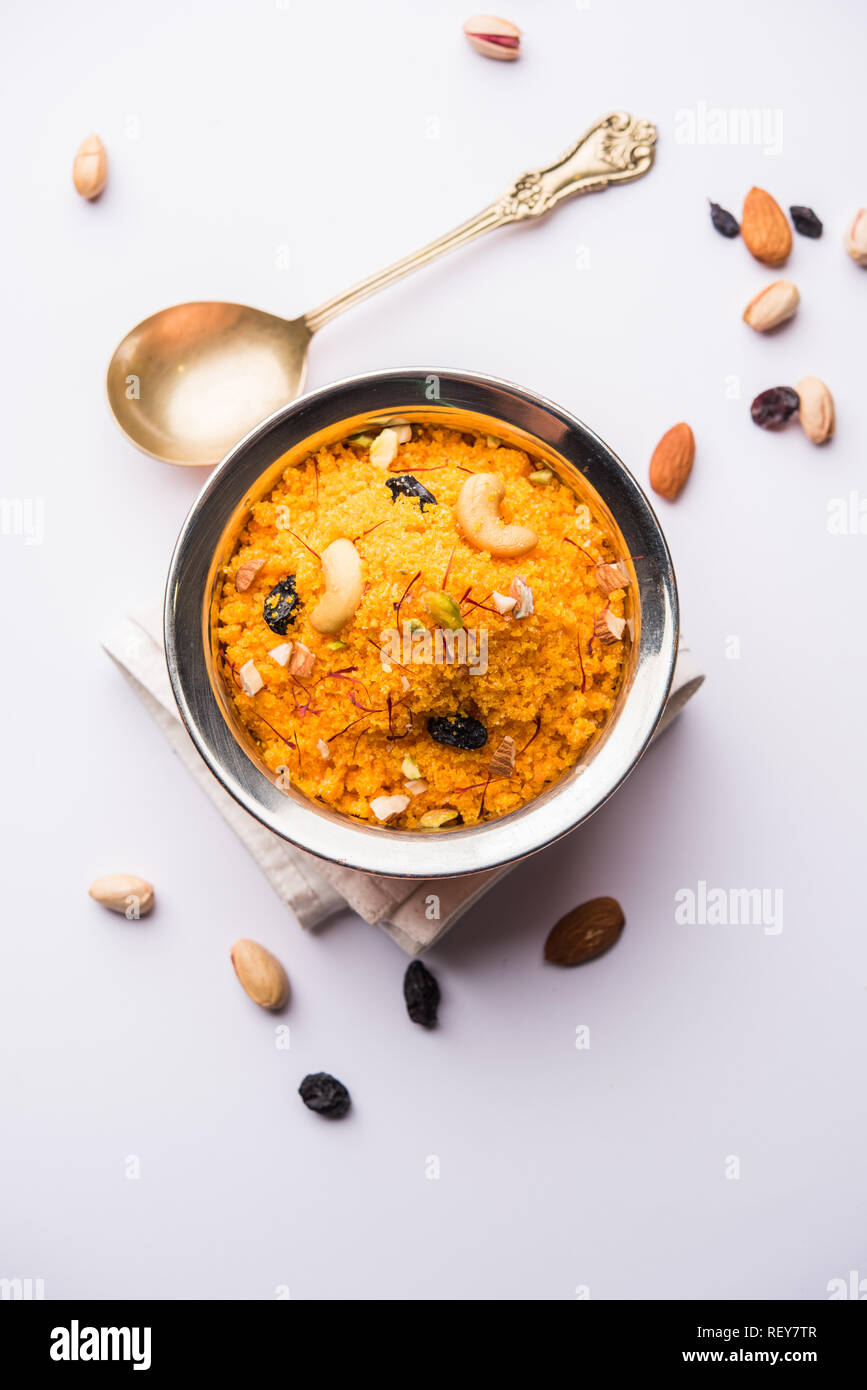 Badaam kesar shira / Sheera or almond saffron halwa, popular Indian ...