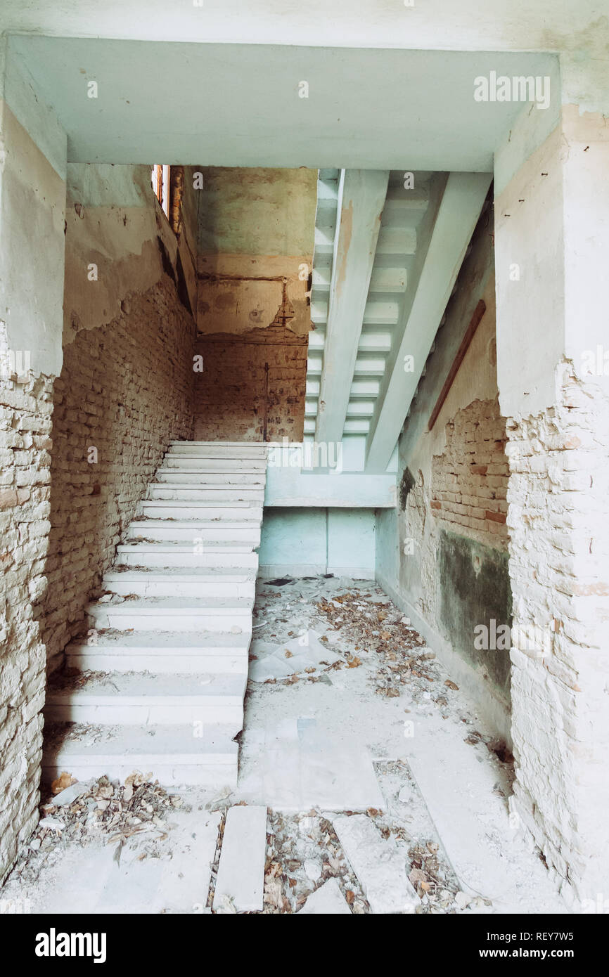 Scary Staircase High Resolution Stock Photography and Images - Alamy