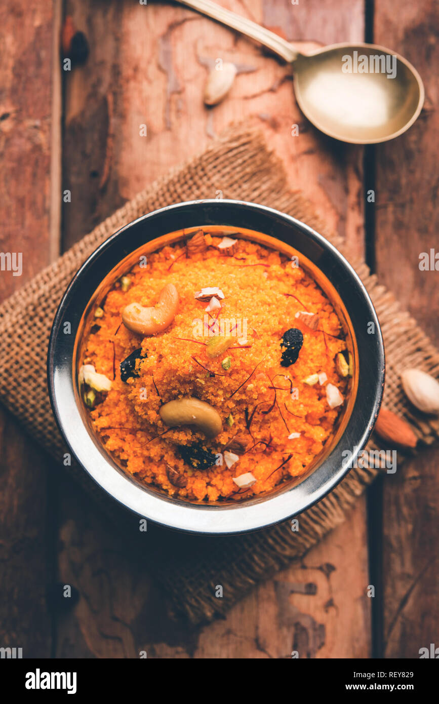 Badaam kesar shira / Sheera or almond saffron halwa, popular Indian ...