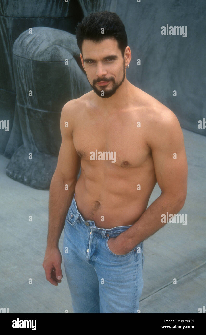 LOS ANGELES, CA - OCTOBER 24: (EXCLUSIVE) Actor Robert Kelker-Kelly ...