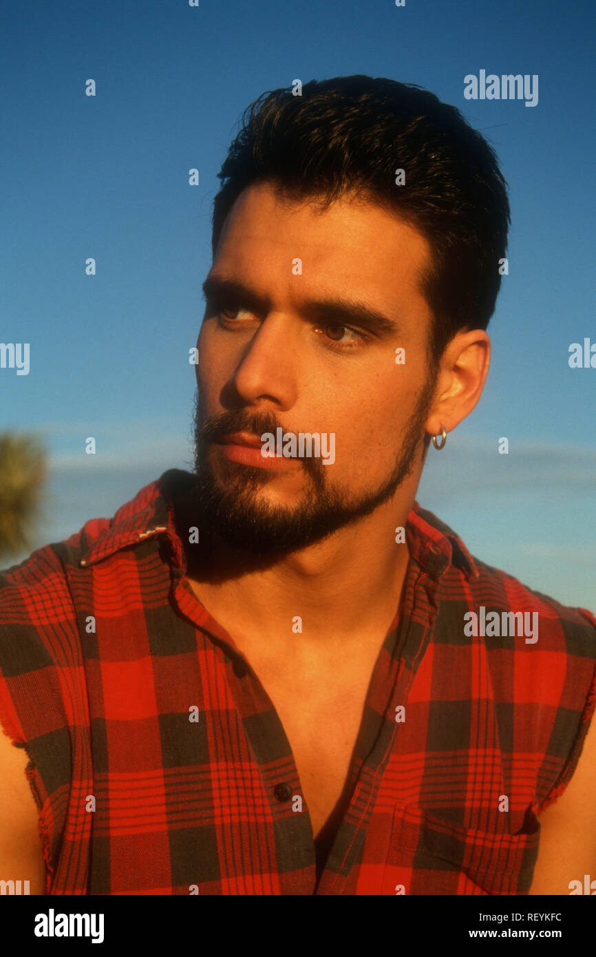 LOS ANGELES, CA - OCTOBER 24: (EXCLUSIVE) Actor Robert Kelker-Kelly ...