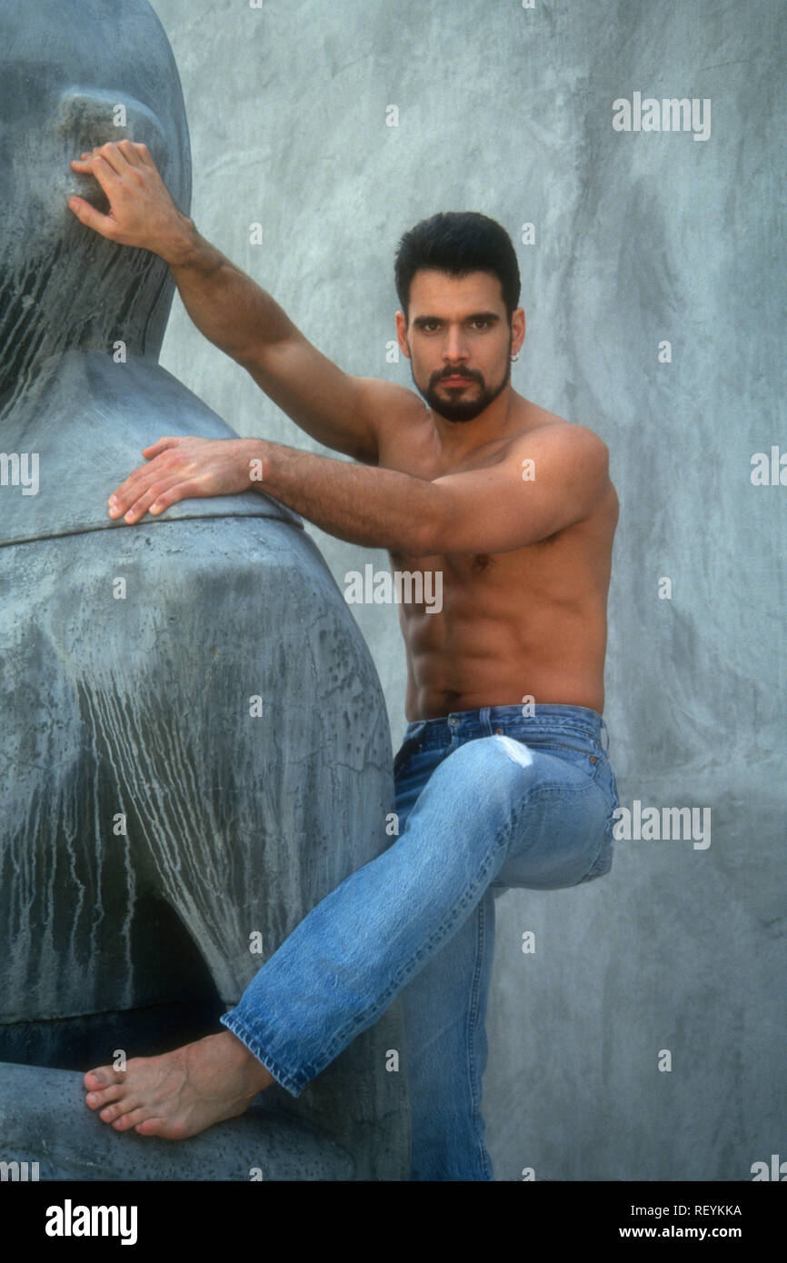 LOS ANGELES, CA - OCTOBER 24: (EXCLUSIVE) Actor Robert Kelker-Kelly ...