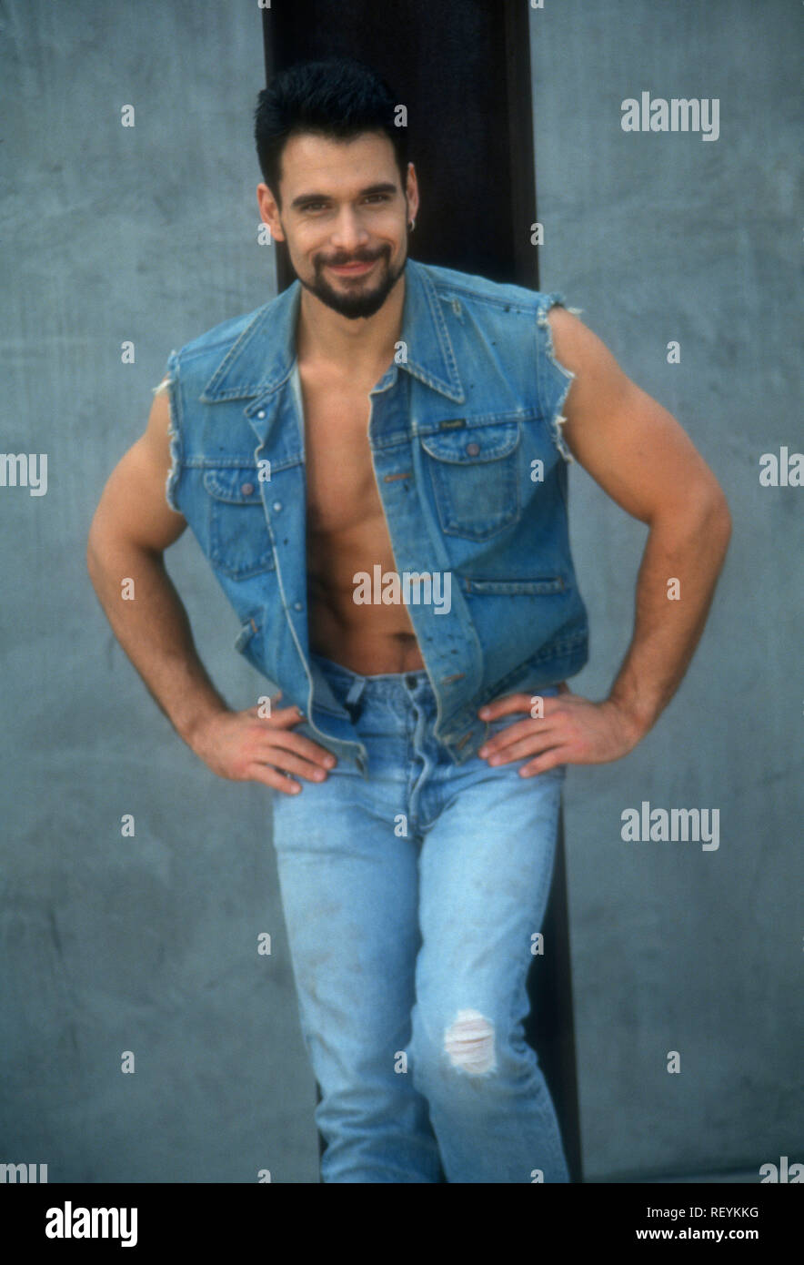 LOS ANGELES, CA - OCTOBER 24: (EXCLUSIVE) Actor Robert Kelker-Kelly ...