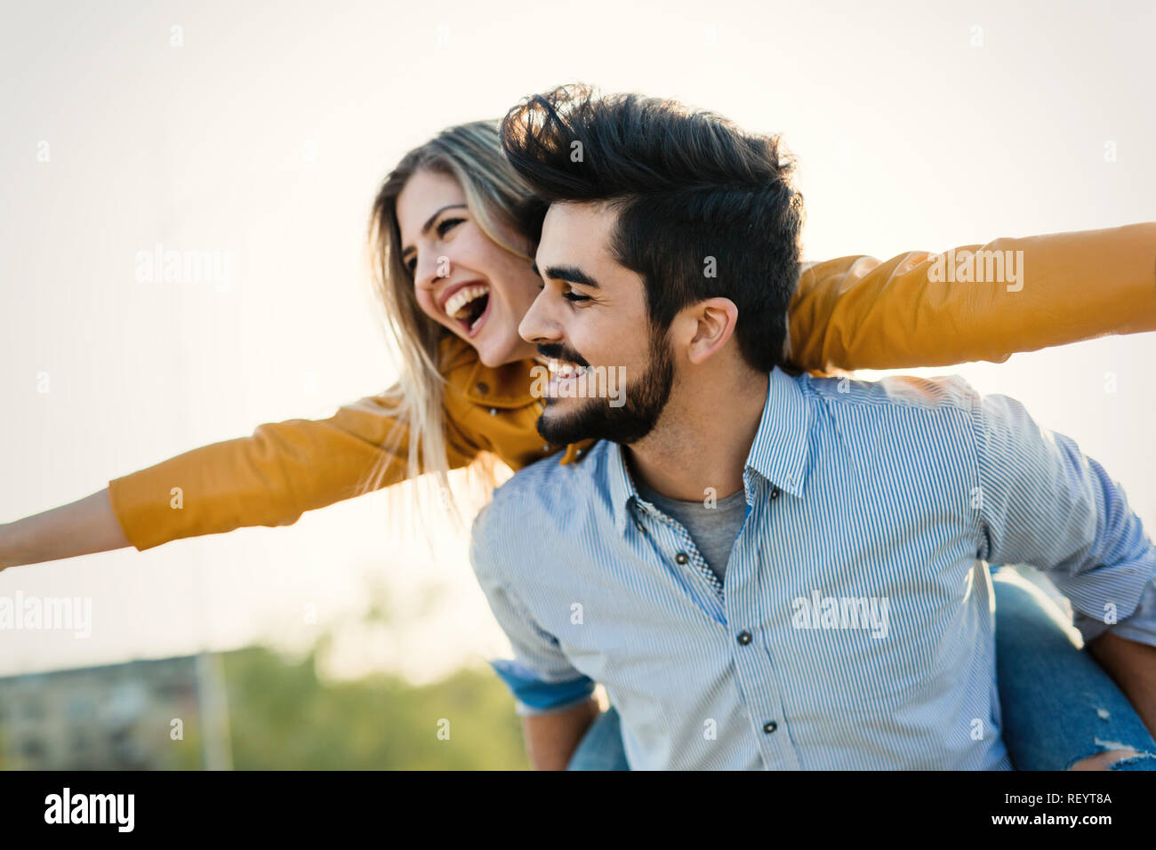 Beautiful urban sunset hi-res stock photography and images - Alamy