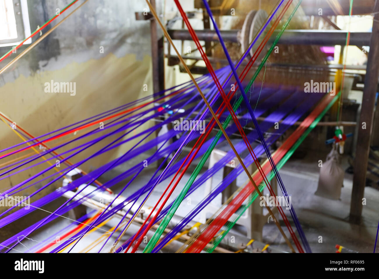 Maharashtra, India: January 20, 2019:Weaving of Paithani saree using ...