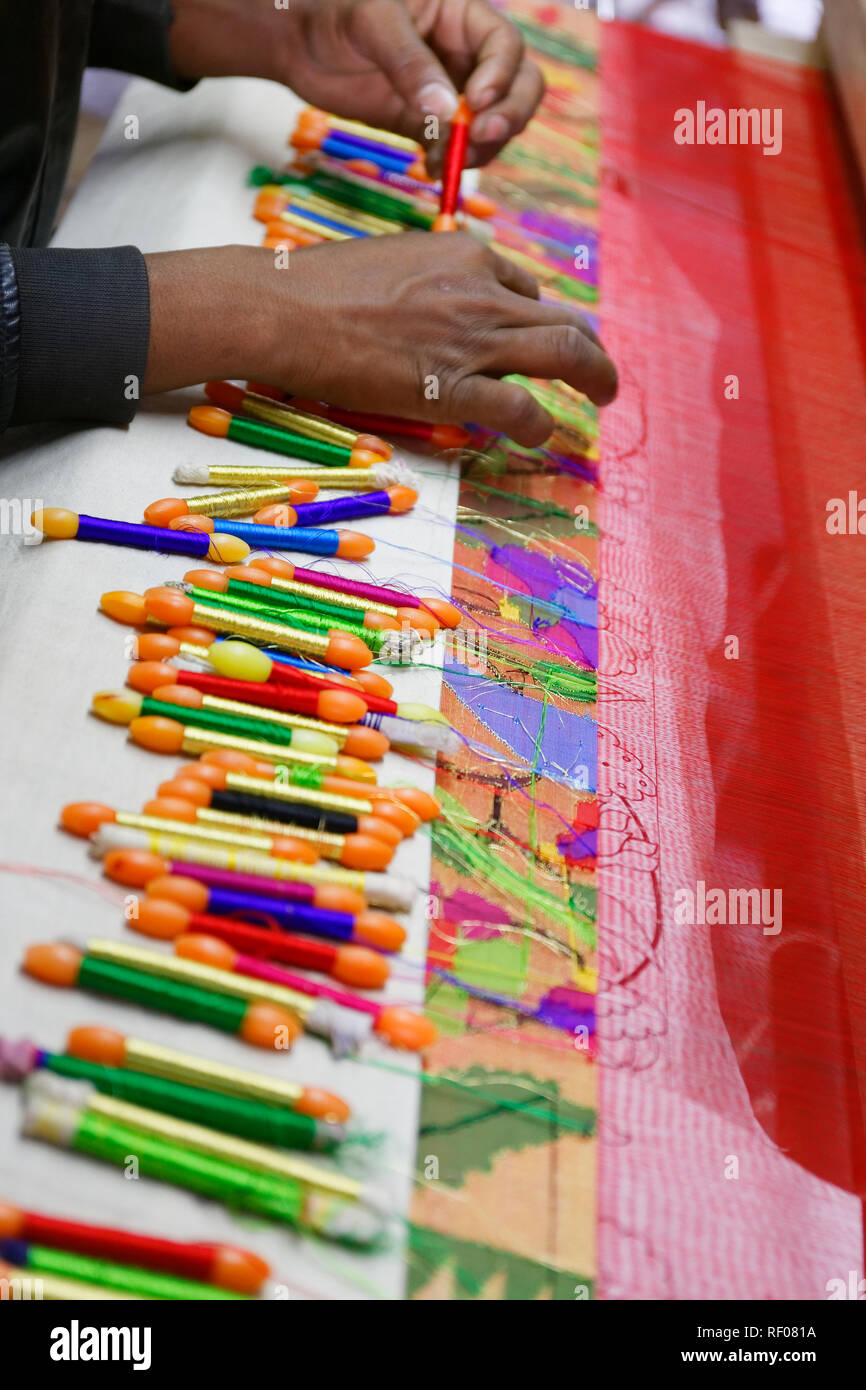 Paithani pattern hi-res stock photography and images - Alamy