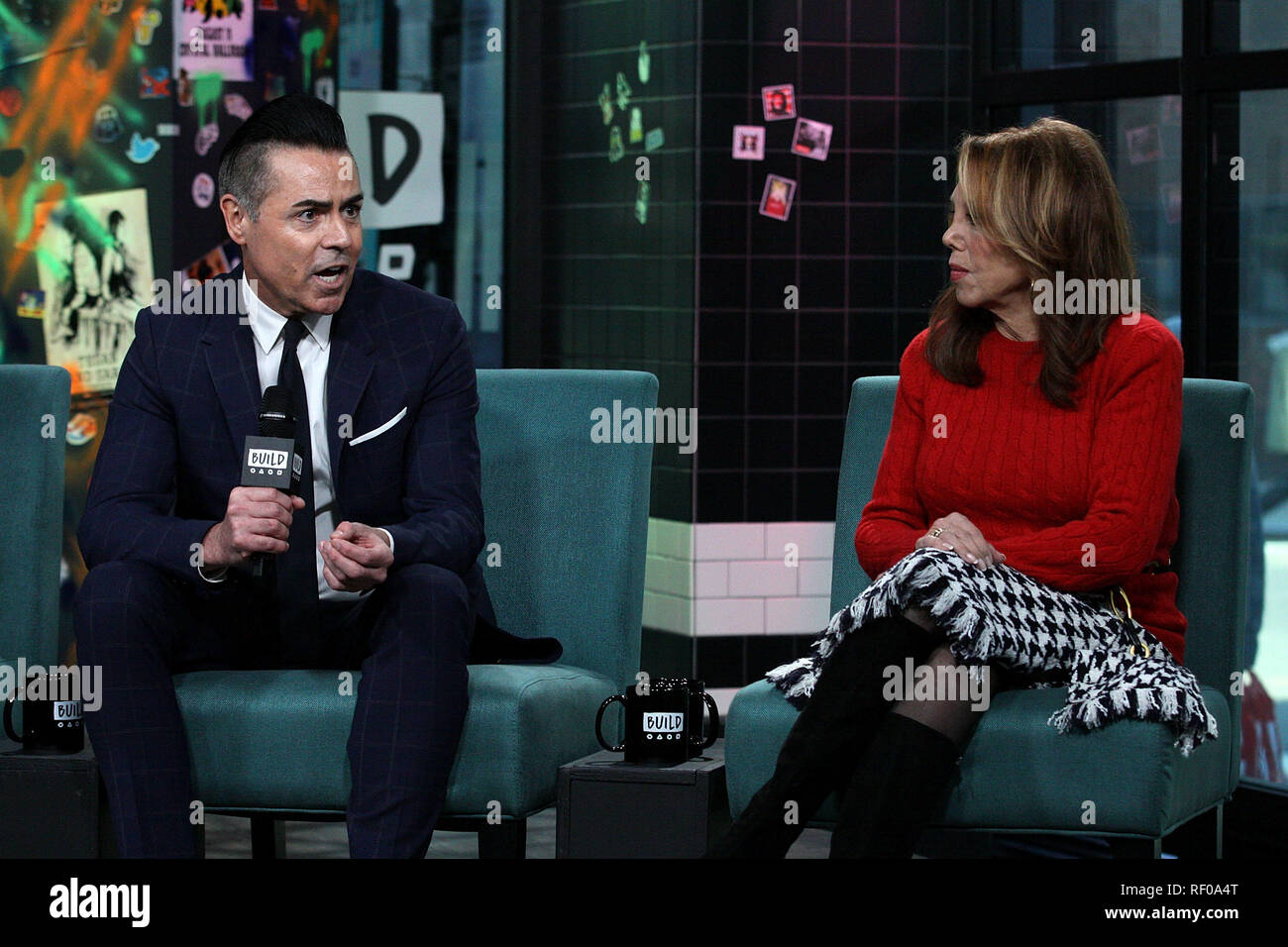 New York, USA. 11 Dec, 2018. Greg Scott, Marlo Thomas visits The ...