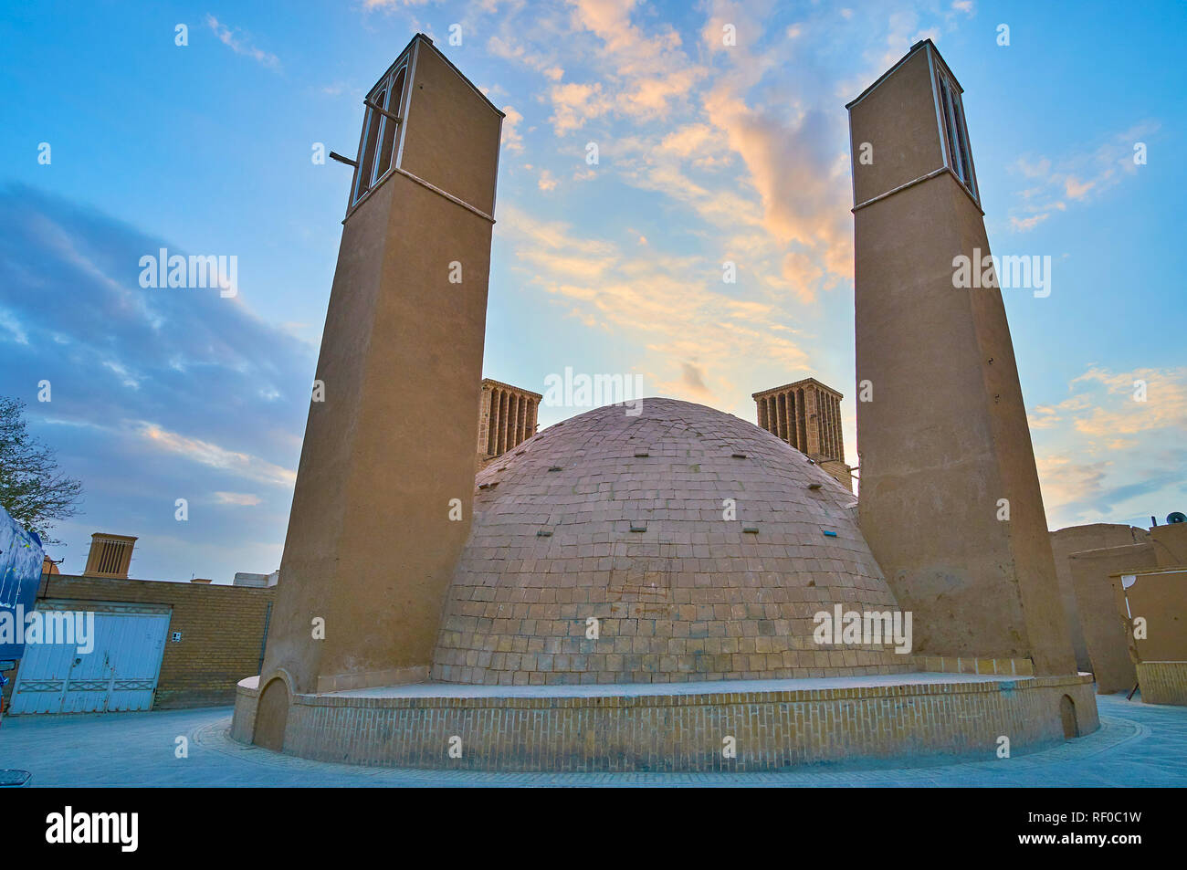 Yakhchal persia hi-res stock photography and images - Alamy