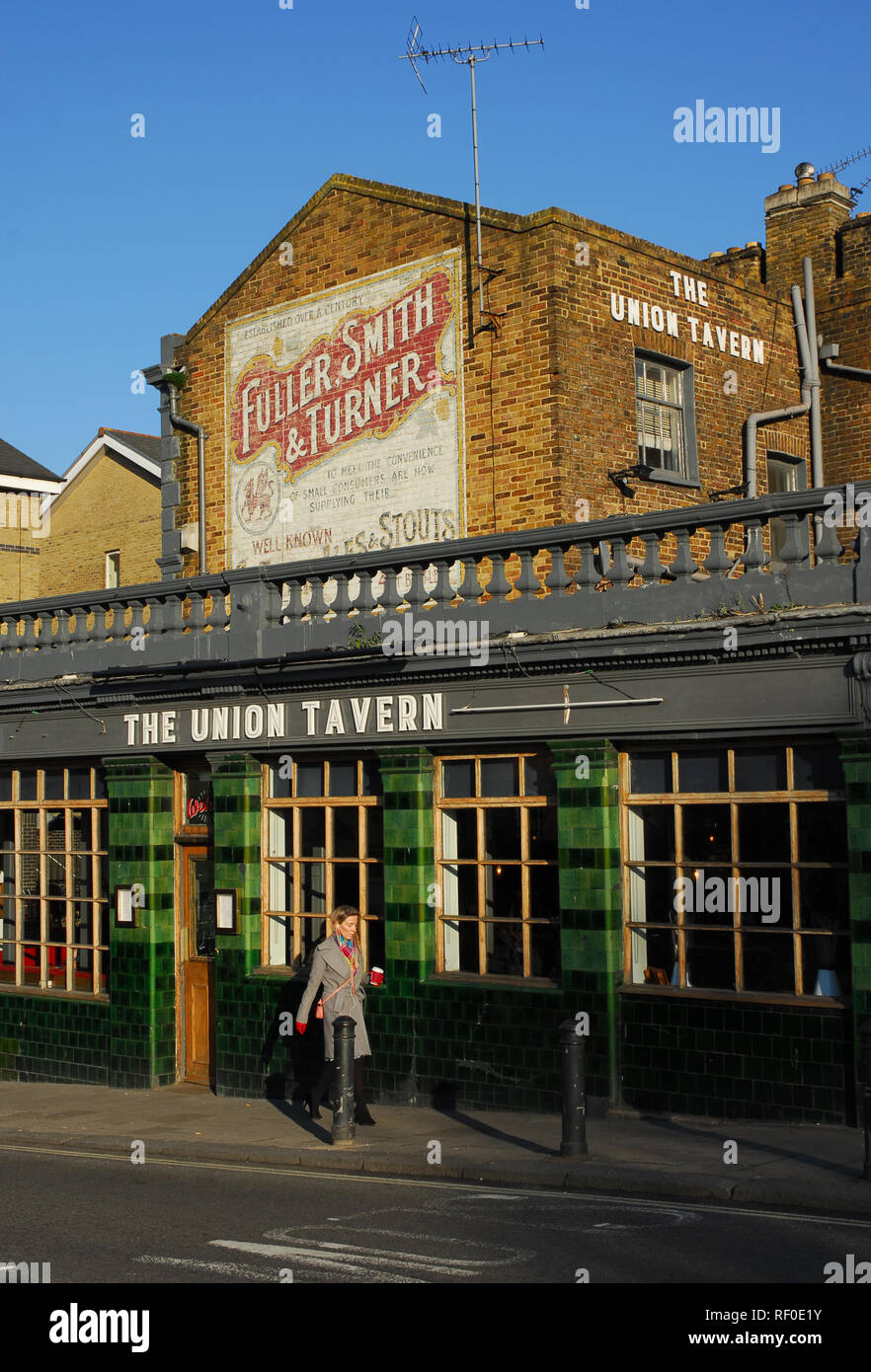London: W9: Westbourne Park: Woodfield Road: Union Tavern Stock Photo ...