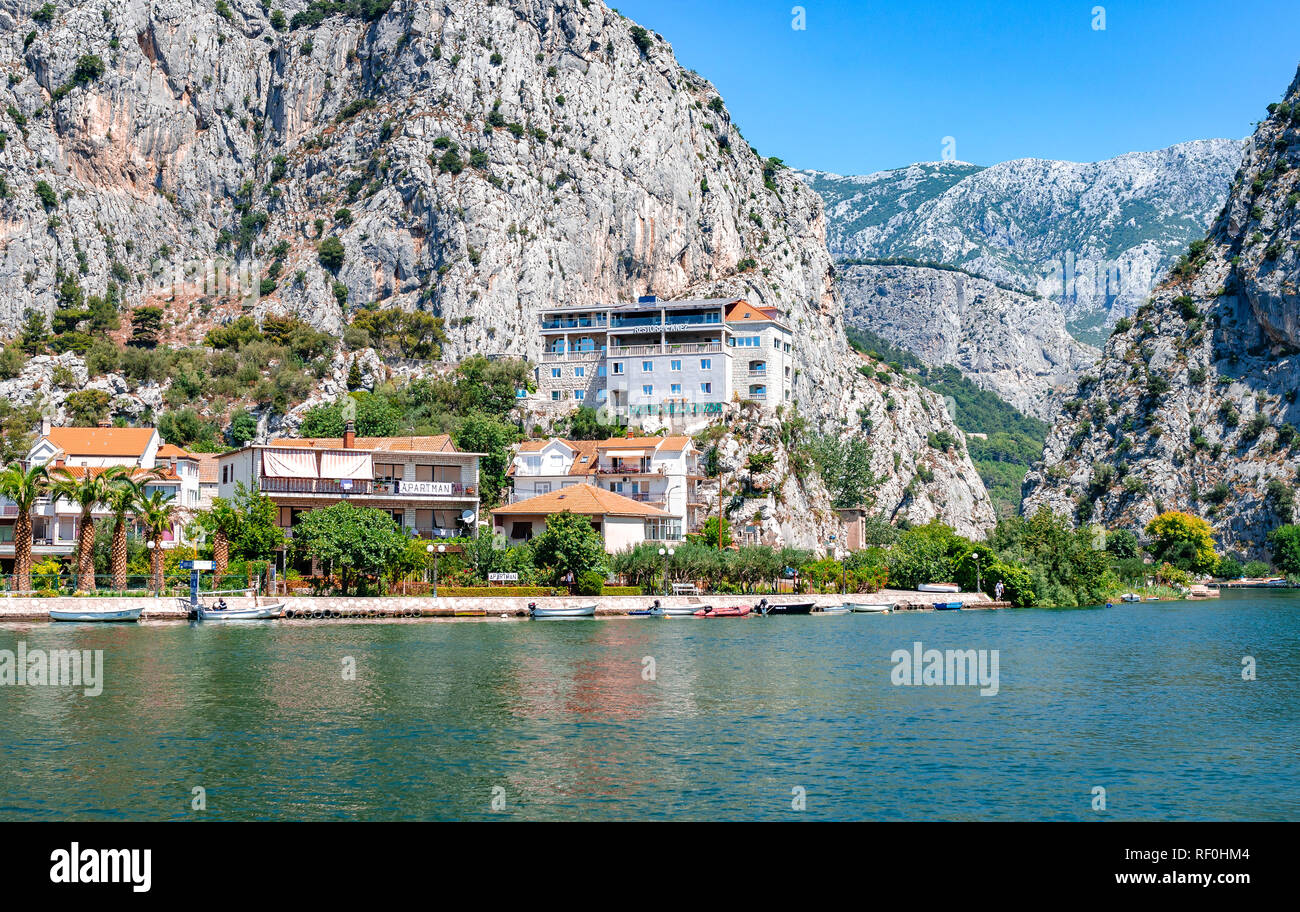 Omis fortress hi-res stock photography and images - Alamy