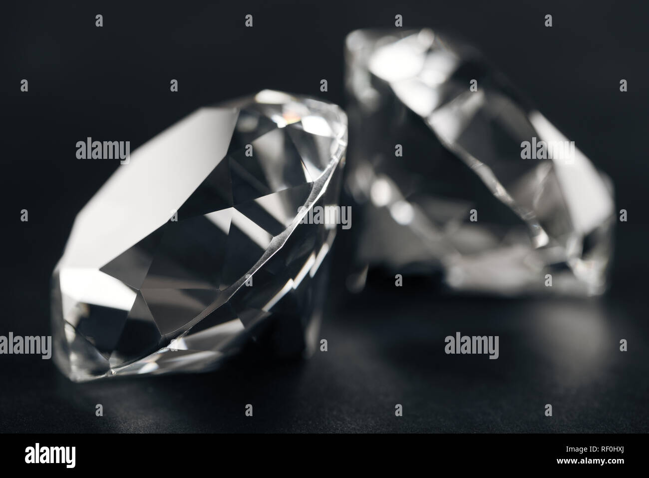 Two brilliants hi-res stock photography and images - Alamy