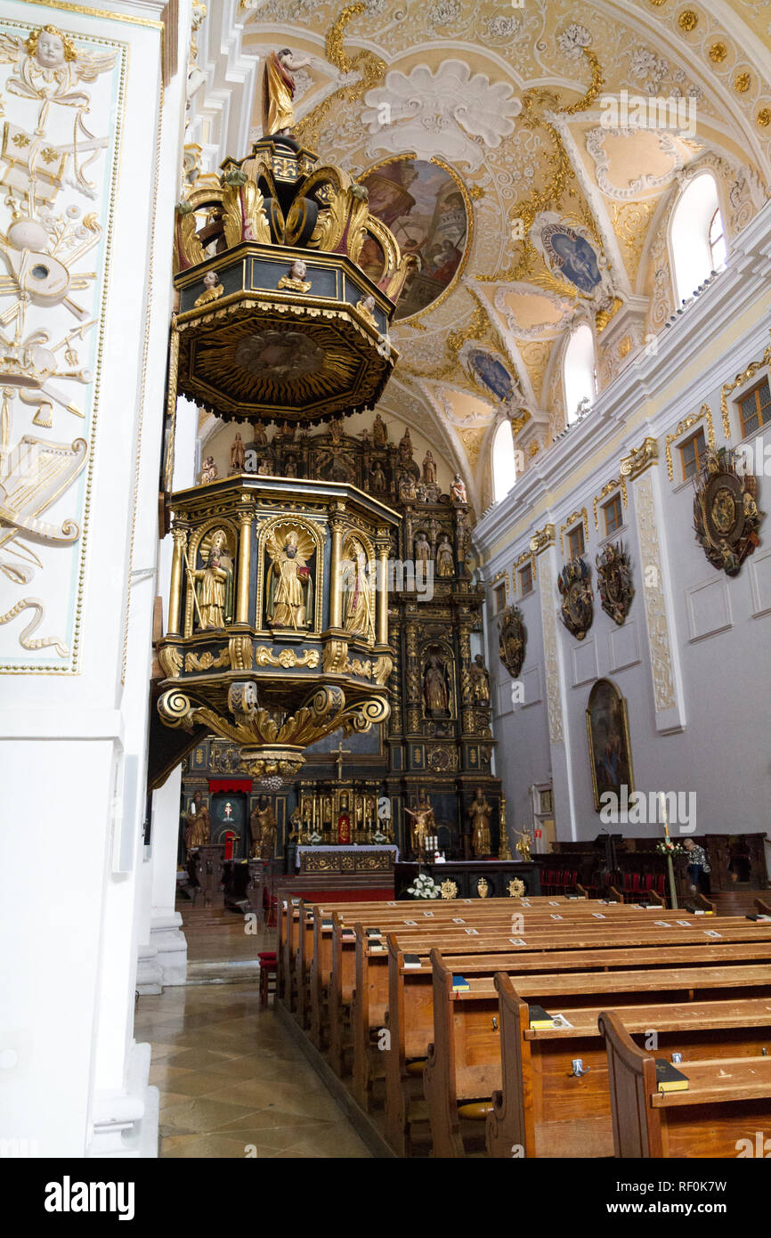 Lectern ambo church hi-res stock photography and images - Alamy