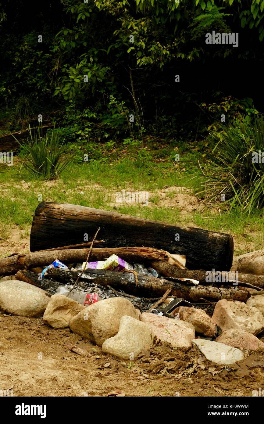Australian campfire fun hi-res stock photography and images - Alamy