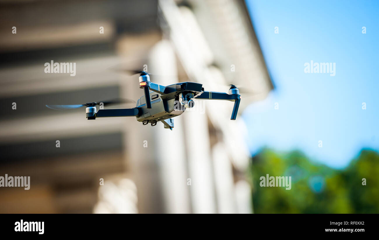 Camera flies hi-res stock photography and images - Alamy