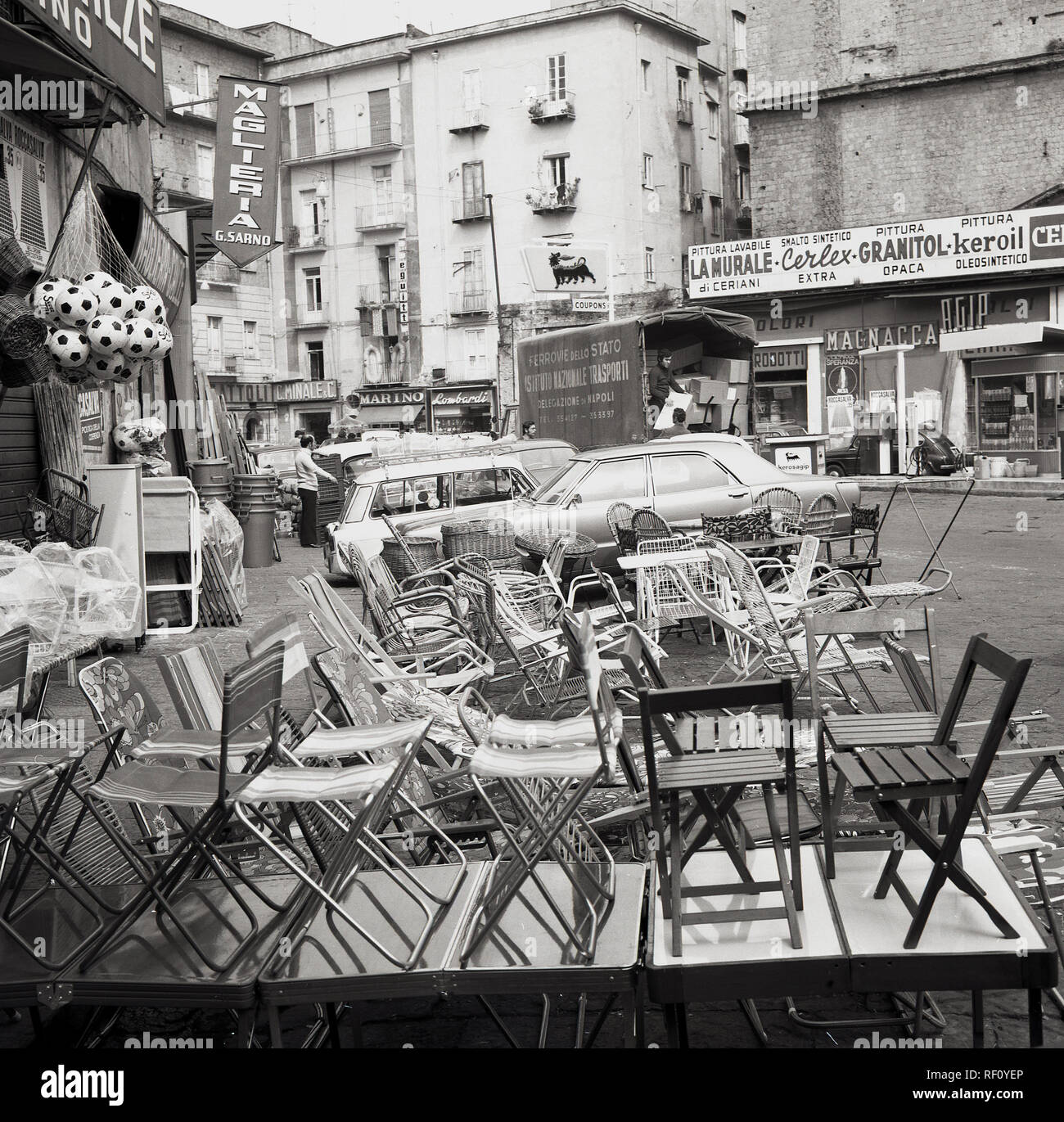 Naples 1960s hi-res stock photography and images - Alamy