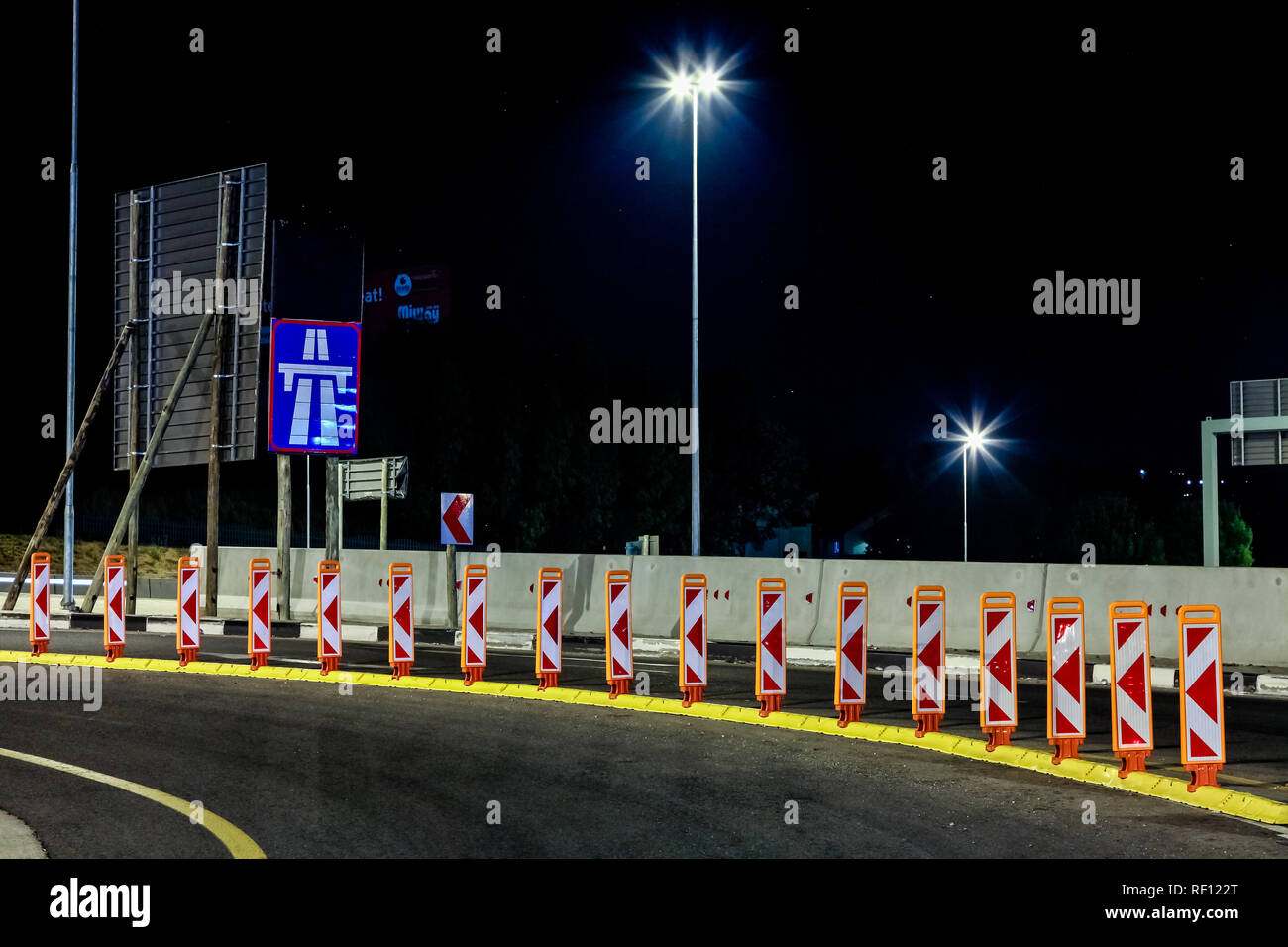 Road reflectors motorway hi-res stock photography and images - Alamy