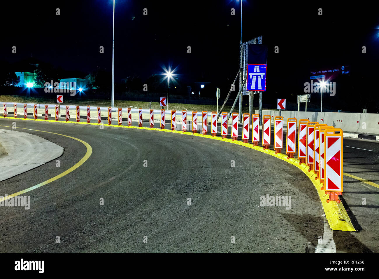 Road reflectors motorway hi-res stock photography and images - Alamy