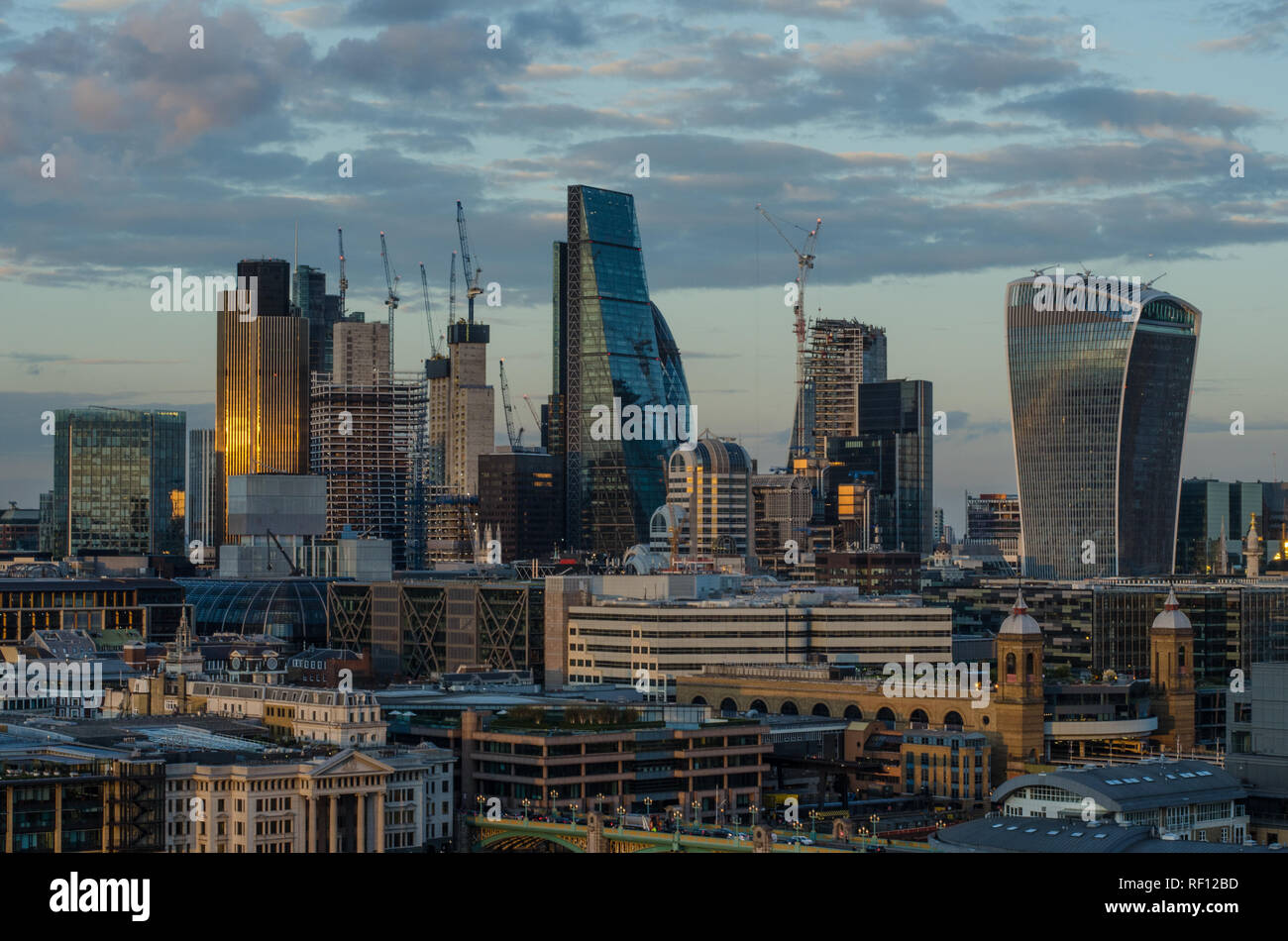 London sunset panorama hi-res stock photography and images - Alamy