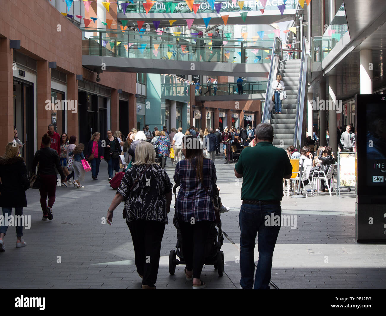 Preston university uclan building hi-res stock photography and images ...