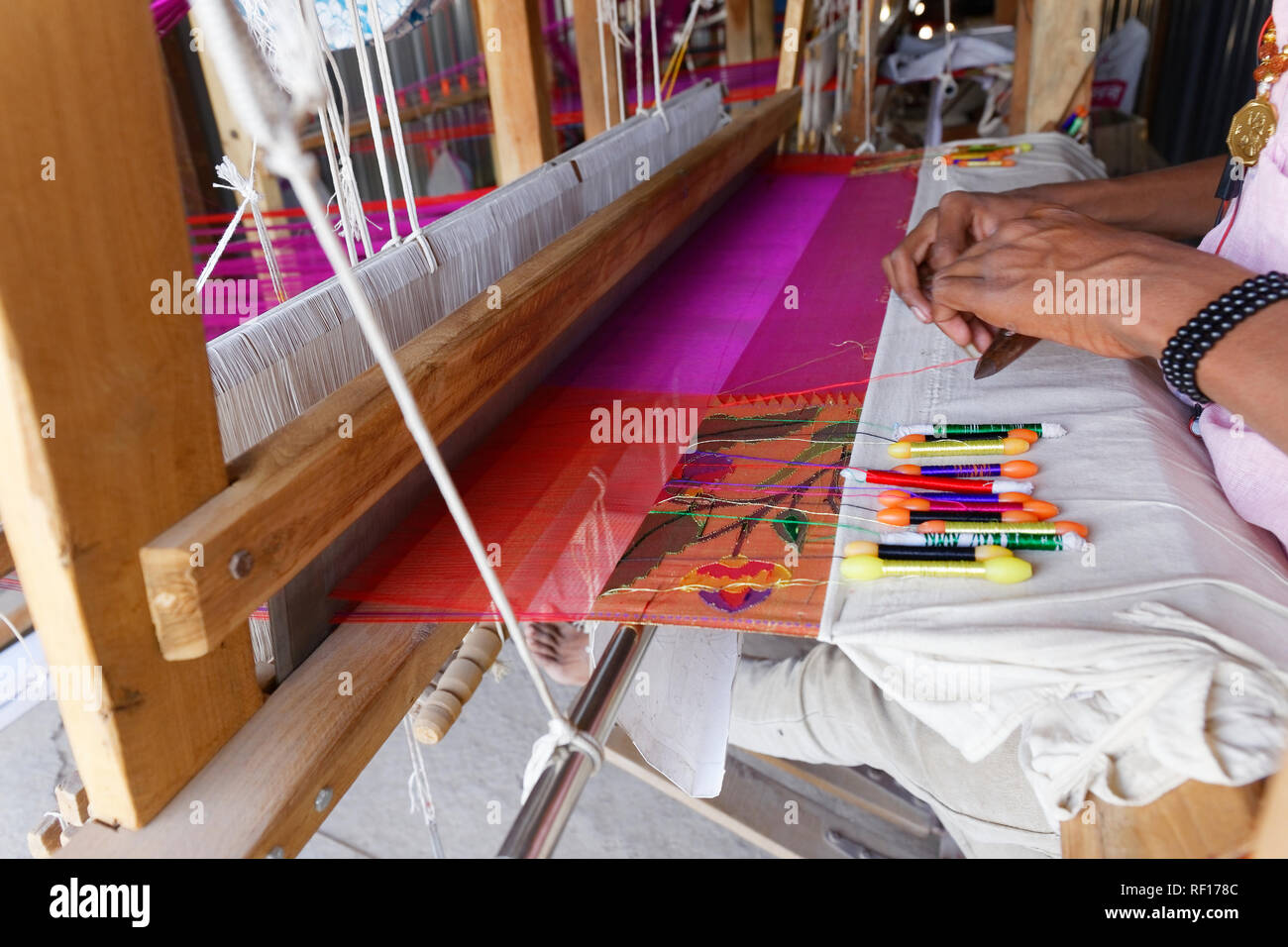 Paithani pattern hi-res stock photography and images - Alamy