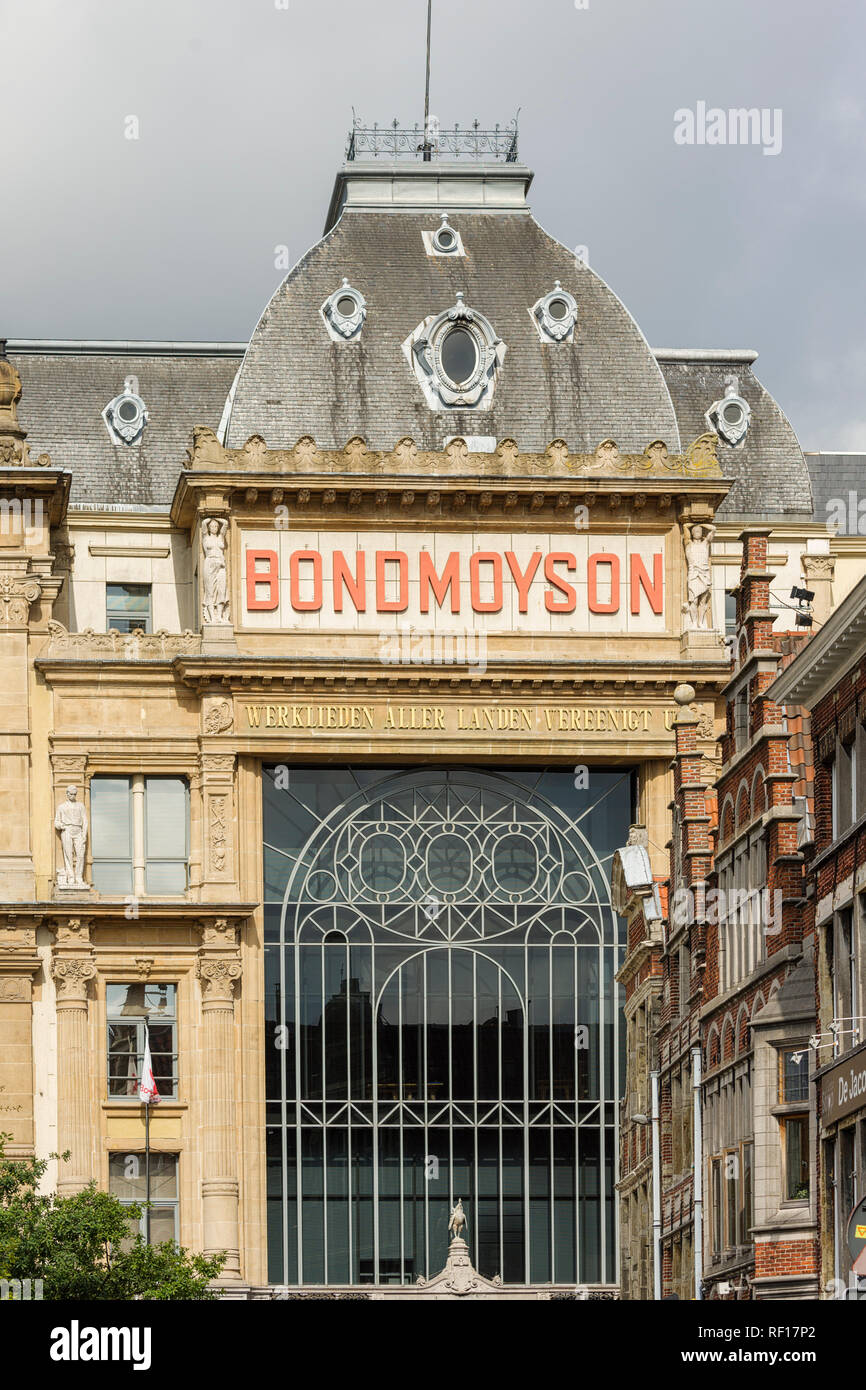 Bond moyson hi-res stock photography and images - Alamy