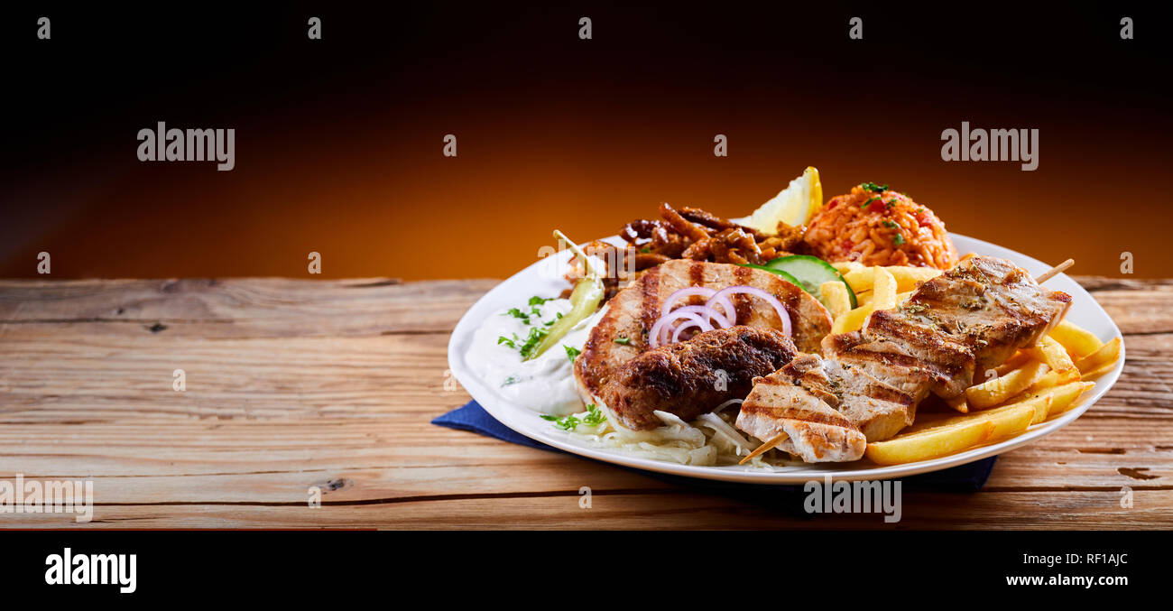 Mixed souvlaki hi-res stock photography and images - Alamy