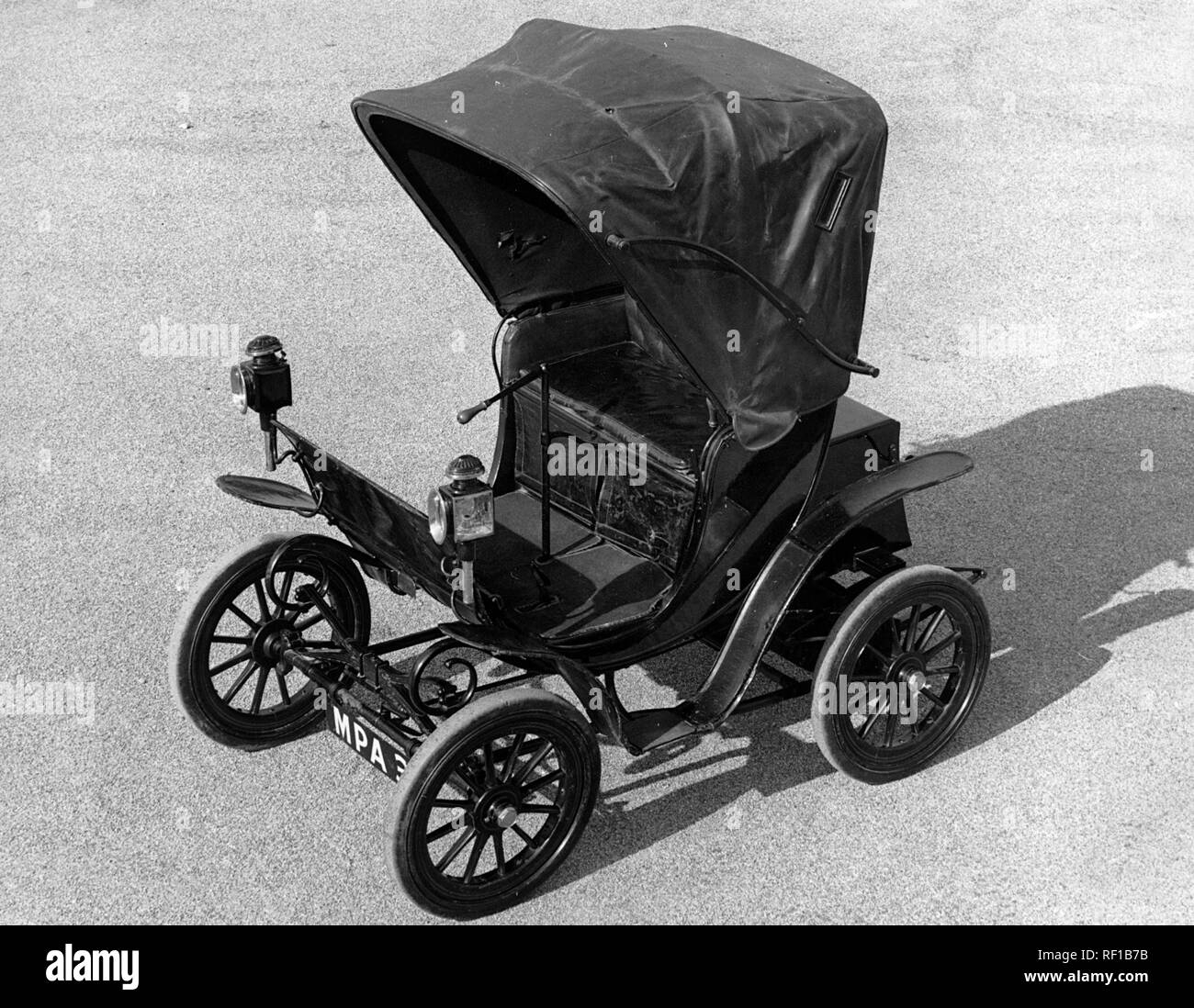 Veteran electric car hi-res stock photography and images - Alamy