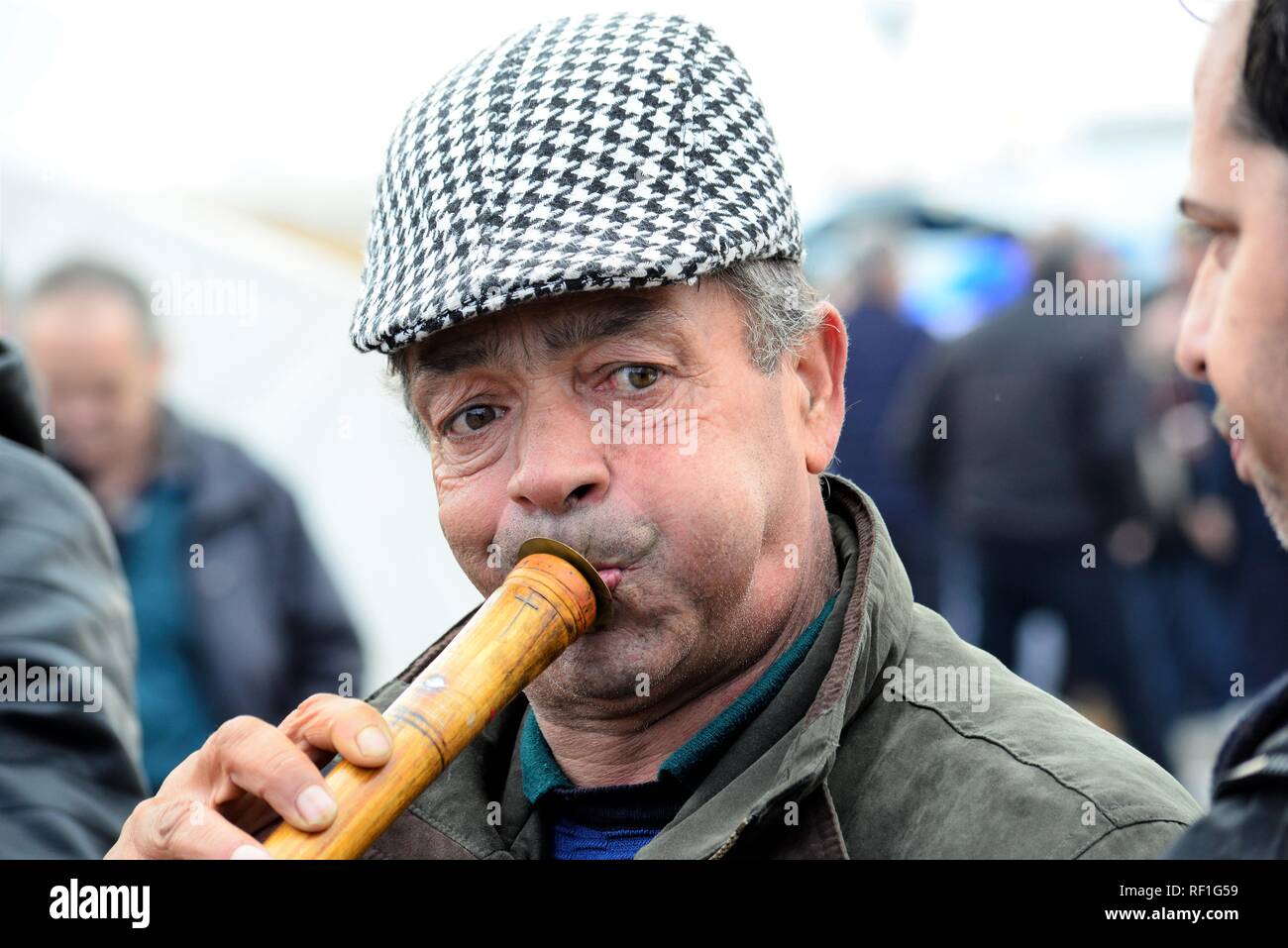 Zurna hi-res stock photography and images - Alamy