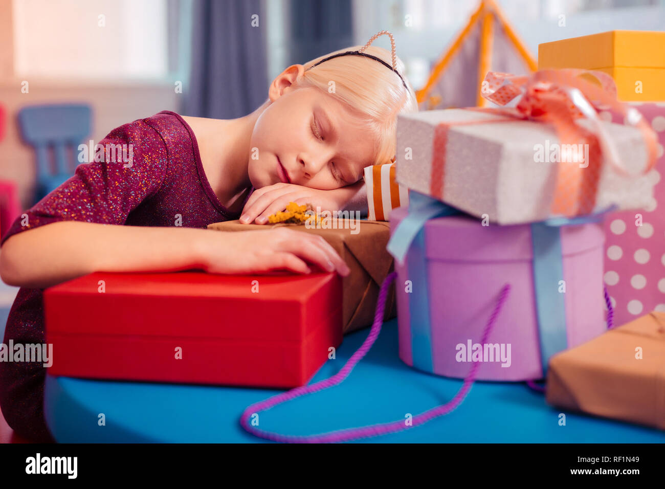 Exhausted child hi-res stock photography and images - Alamy