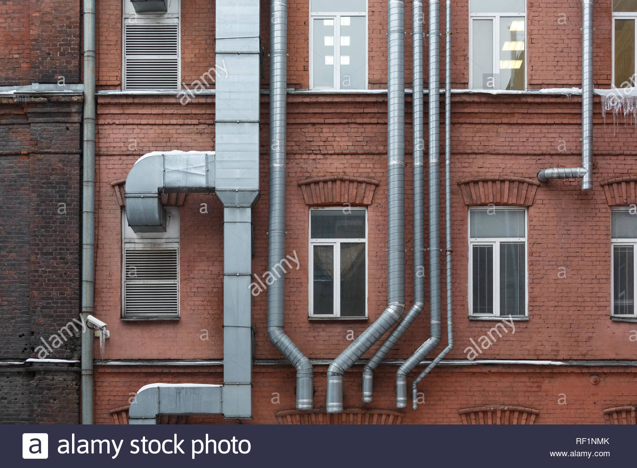 Exterior Industrial Factory Building Pipes Stock Photos & Exterior ...