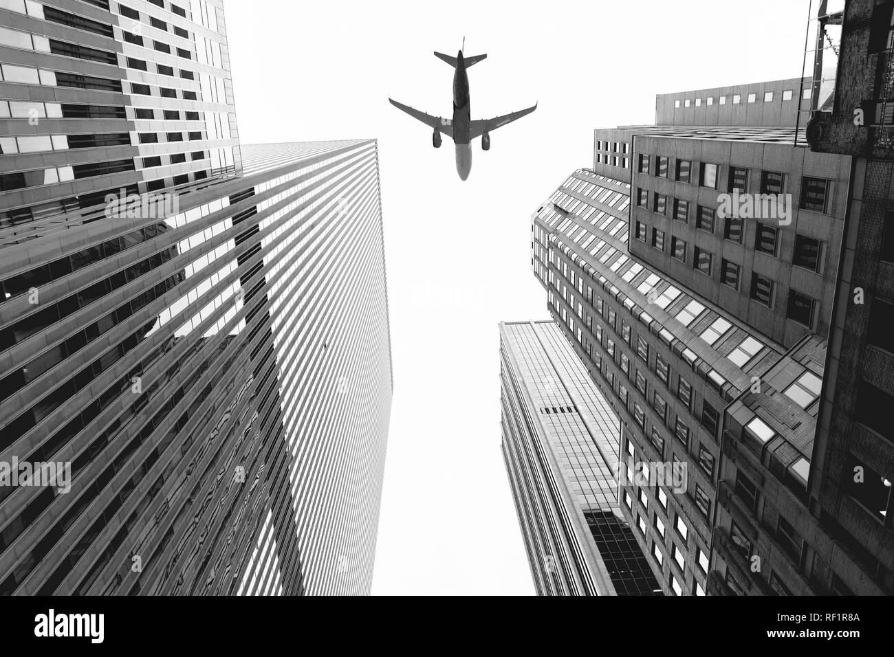 Skyscrapers sky bottom view Black and White Stock Photos & Images - Alamy