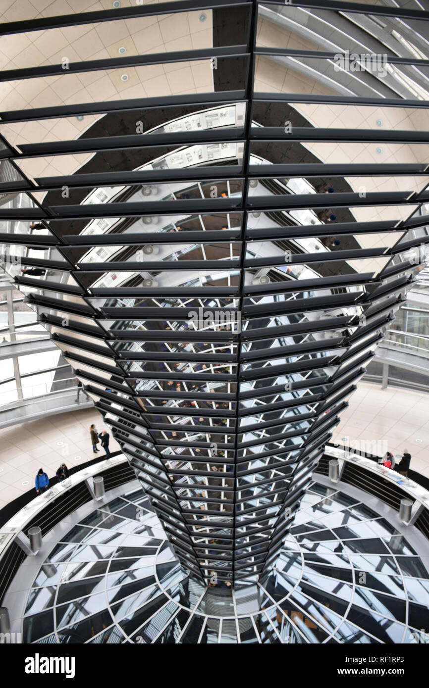 Norman foster berlin hi-res stock photography and images - Alamy