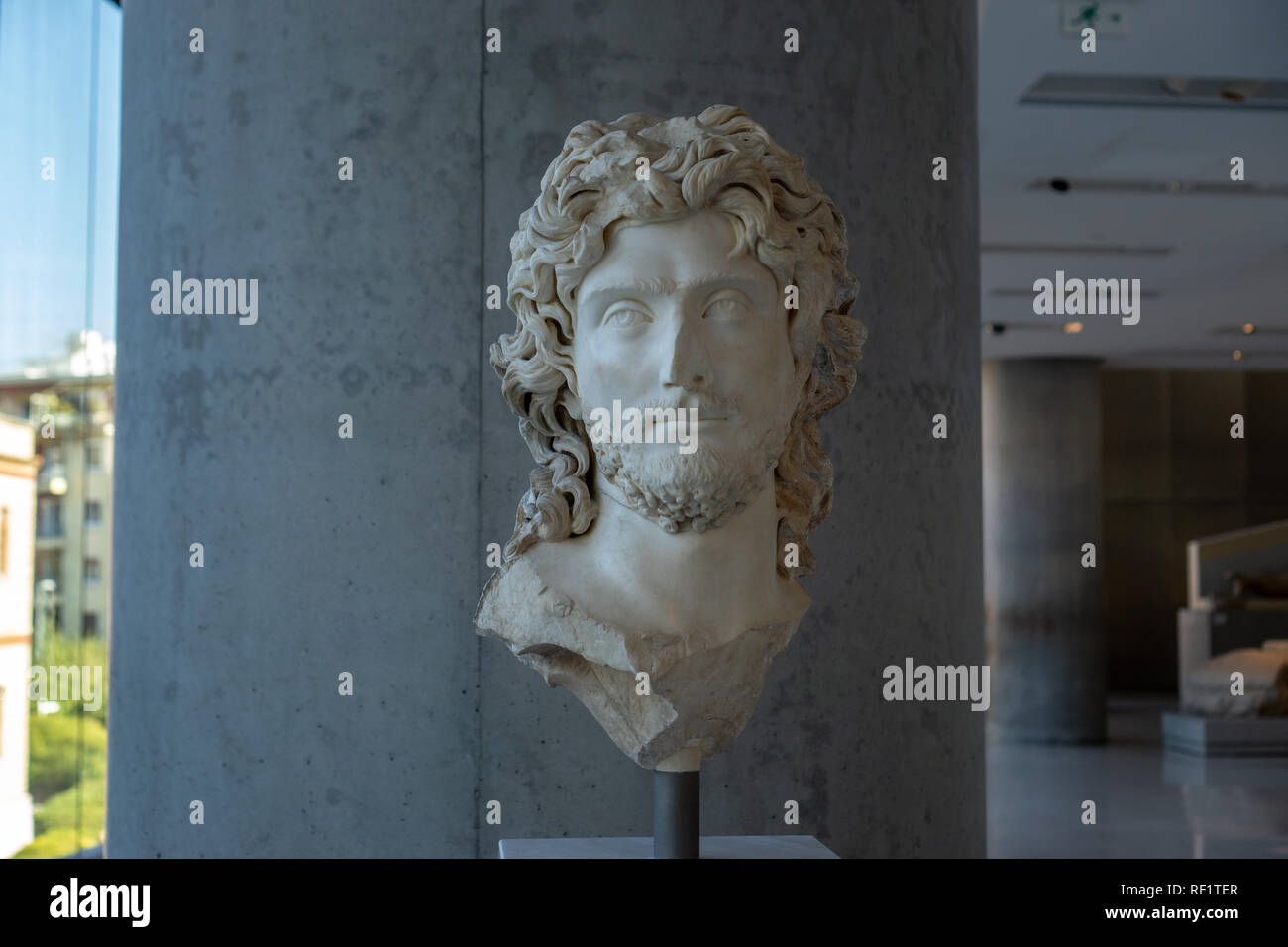 Best examples of ancient greek artifacts hi-res stock photography and ...
