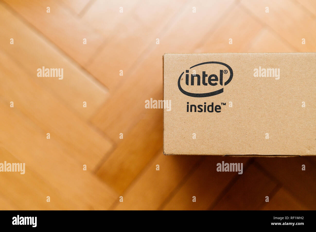 PARIS, FRANCE - JAN 10, 2018: New laptop computer cardboard box on ...