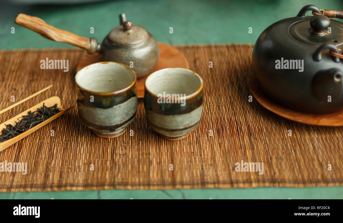 Traditional dress culture pot hi-res stock photography and images - Alamy